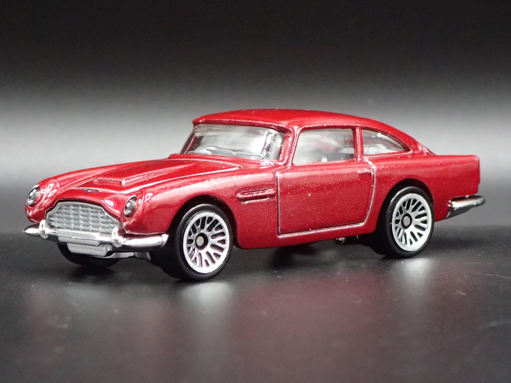 Aston Martin Replica Diarama