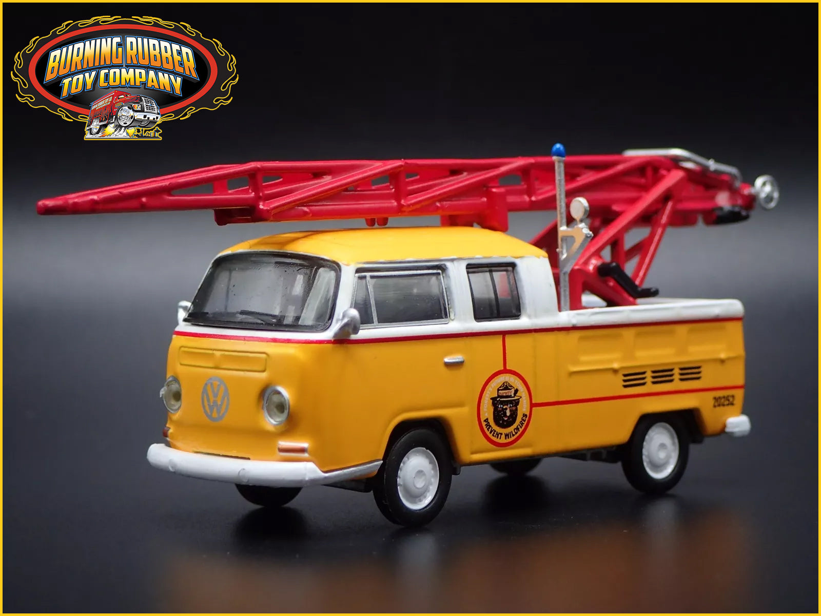 1968 VW DOUBLE CAB TYPE 2 LADDER TRUCK SMOKEY BEAR 1:64 SCALE DIECAST ...