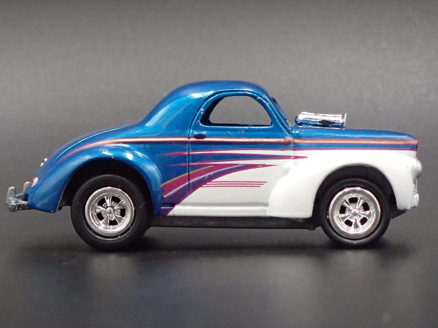 1941 41 WILLYS COUPE GASSER NHRA WHITE 1:64 SCALE DIORAMA DIECAST MODE – Burning Rubber Toy Company