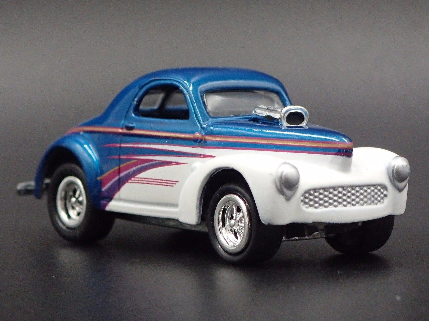 1941 41 WILLYS COUPE GASSER NHRA WHITE 1:64 SCALE DIORAMA DIECAST MODE – Burning Rubber Toy Company