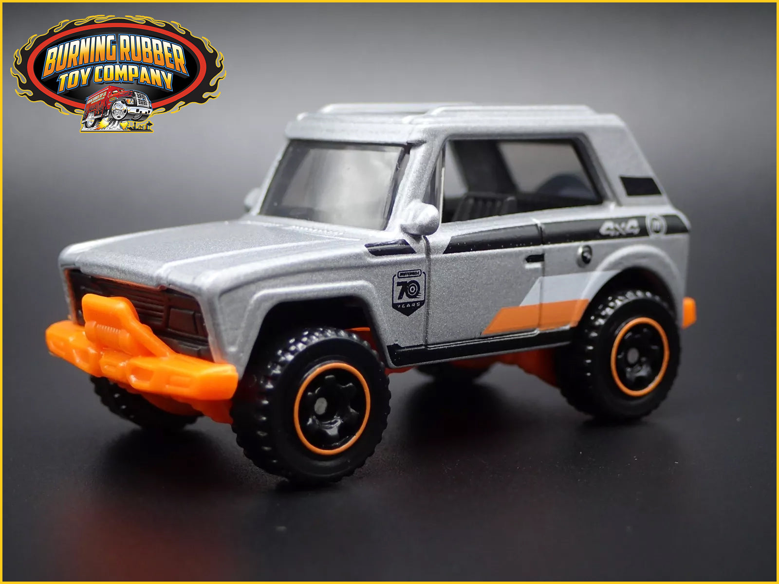 INTERNATIONAL SCOUT W HITCH SILVER 1:64 SCALE COLLECTIBLE DIECAST MODE ...
