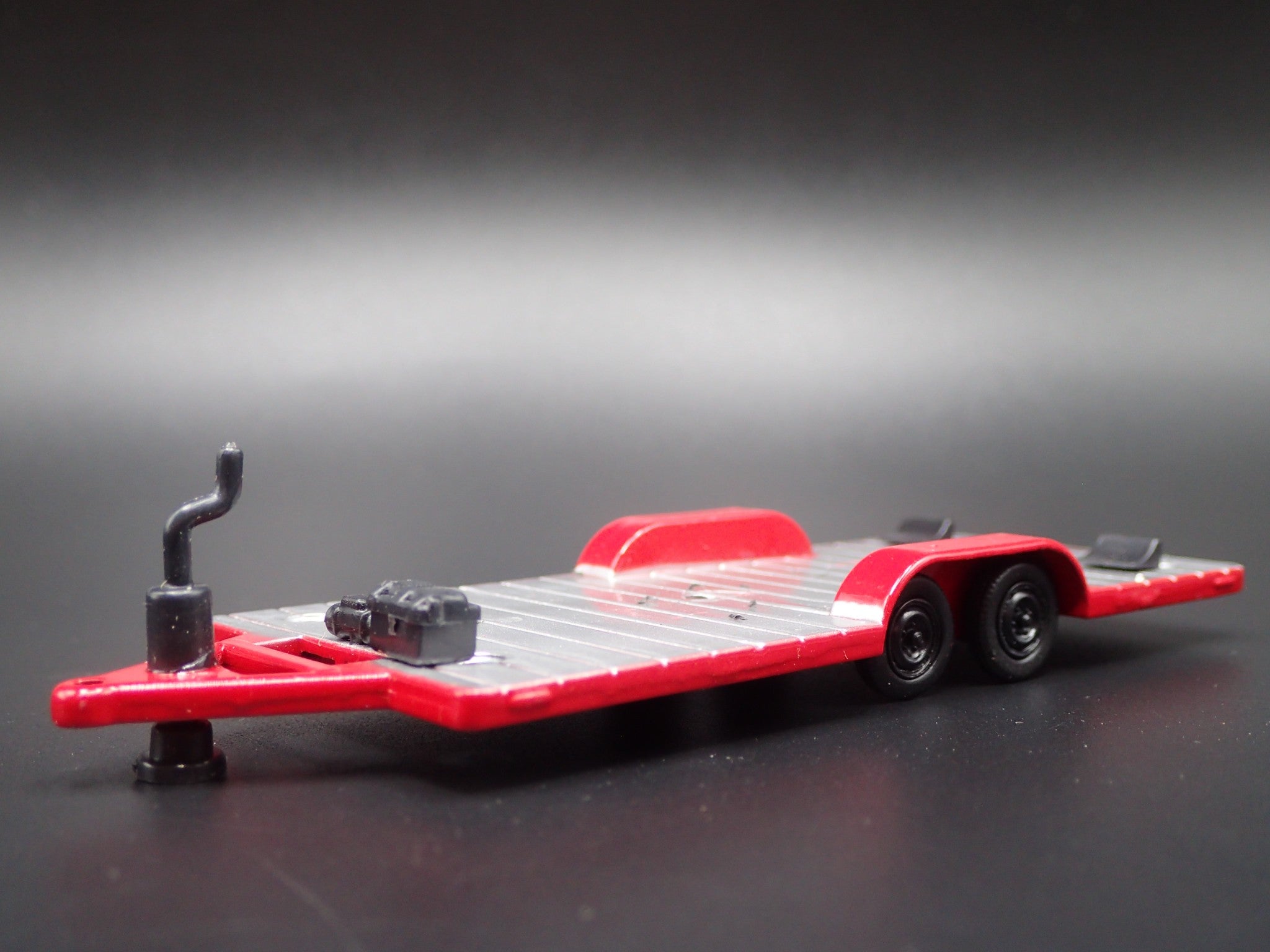 TOW DOLLY CAR TRAILER w/ LOADING RAMPS 1:64 SCALE DIORAMA DIECAST MODE ...