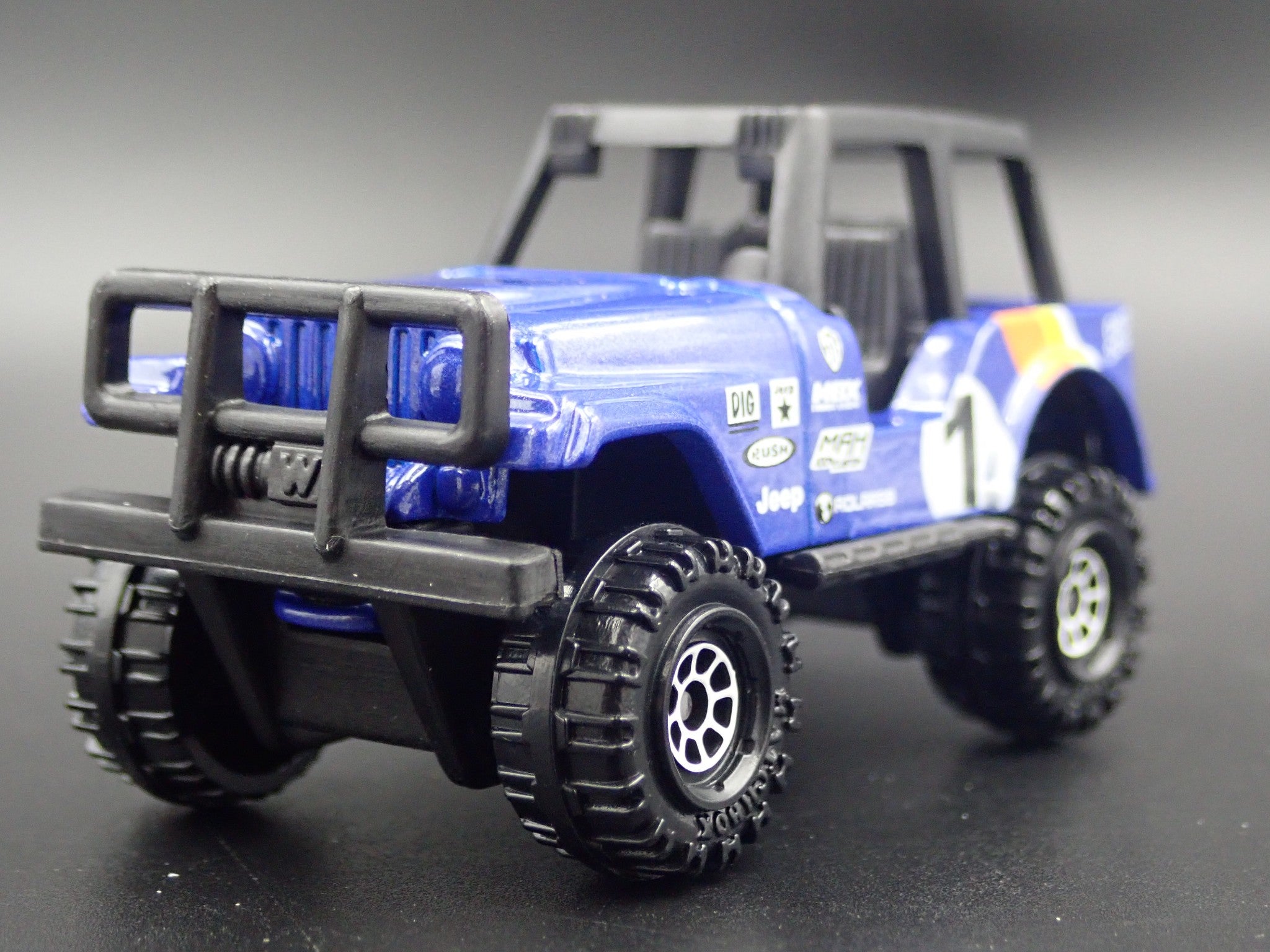1976- 1986 JEEP WRANGLER CJ7 4X4 BLUE 1:64 SCALE DIORAMA DIECAST MODEL ...