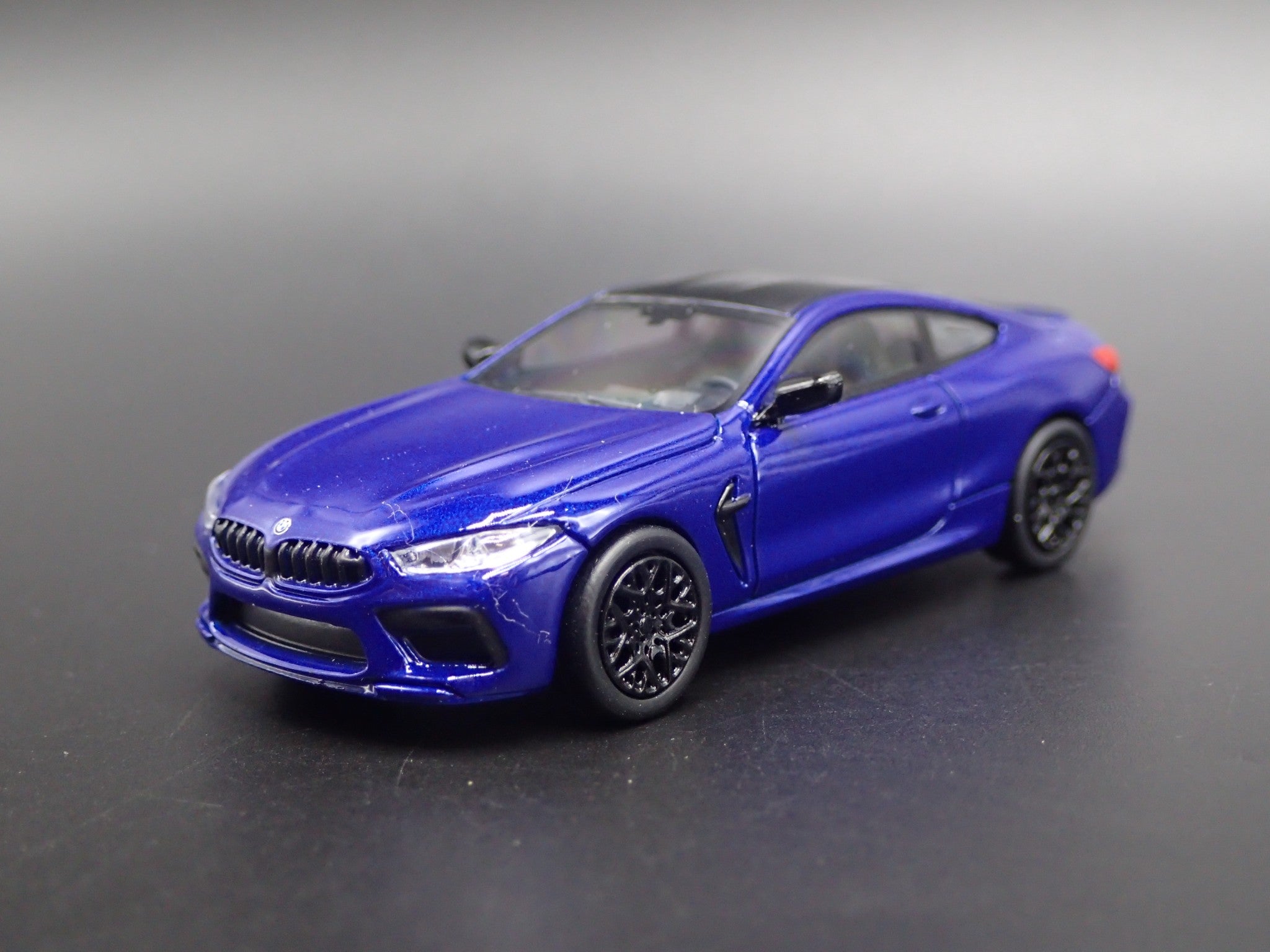 2019-2025 BMW M8 COUPE RARE 1:64 SCALE COLLECTIBLE DIORAMA DIECAST MOD ...
