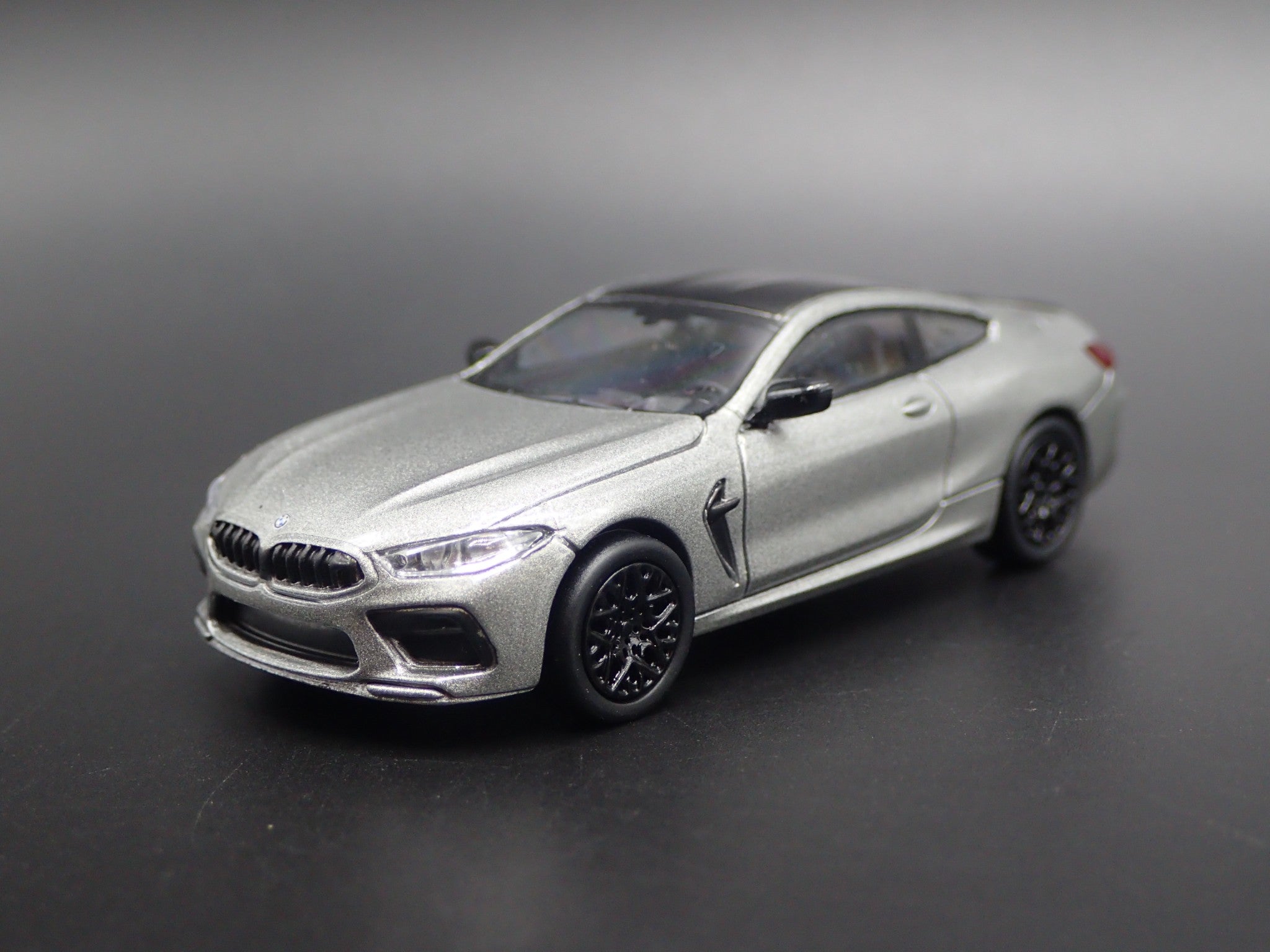 2019-2025 BMW M8 COUPE RARE 1:64 SCALE COLLECTIBLE DIORAMA DIECAST MOD ...