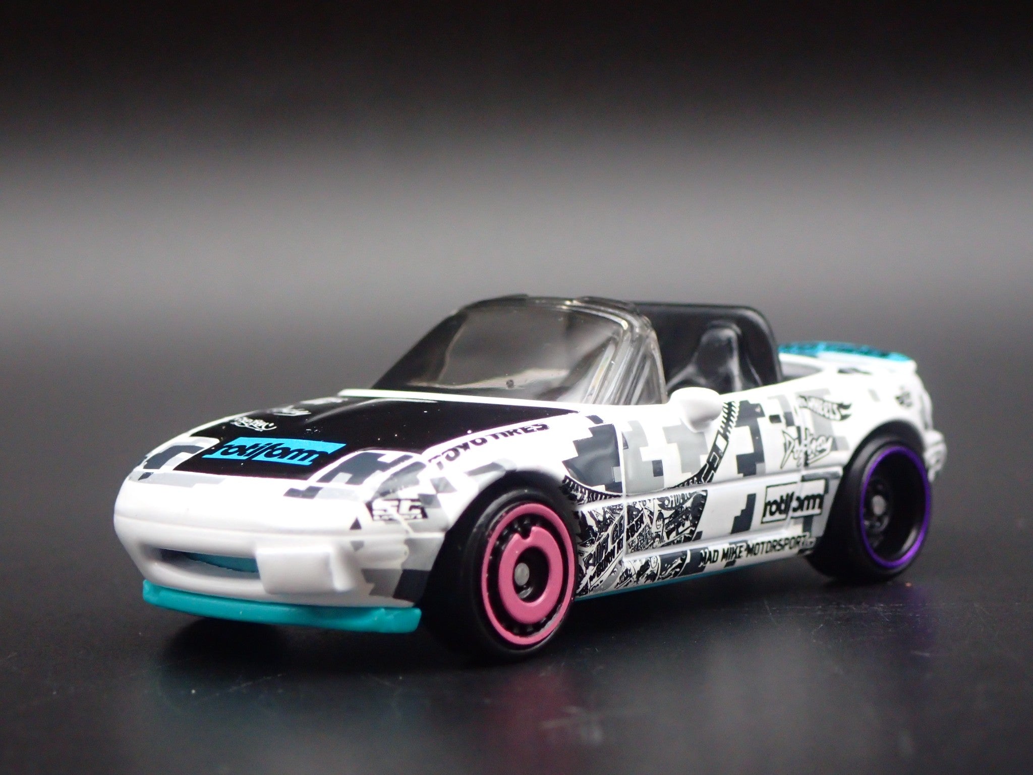 1989-1997 MAZDA MX5 MIATA CONVERTIBLE NA 1:64 SCALE DIORAMA DIECAST MO ...