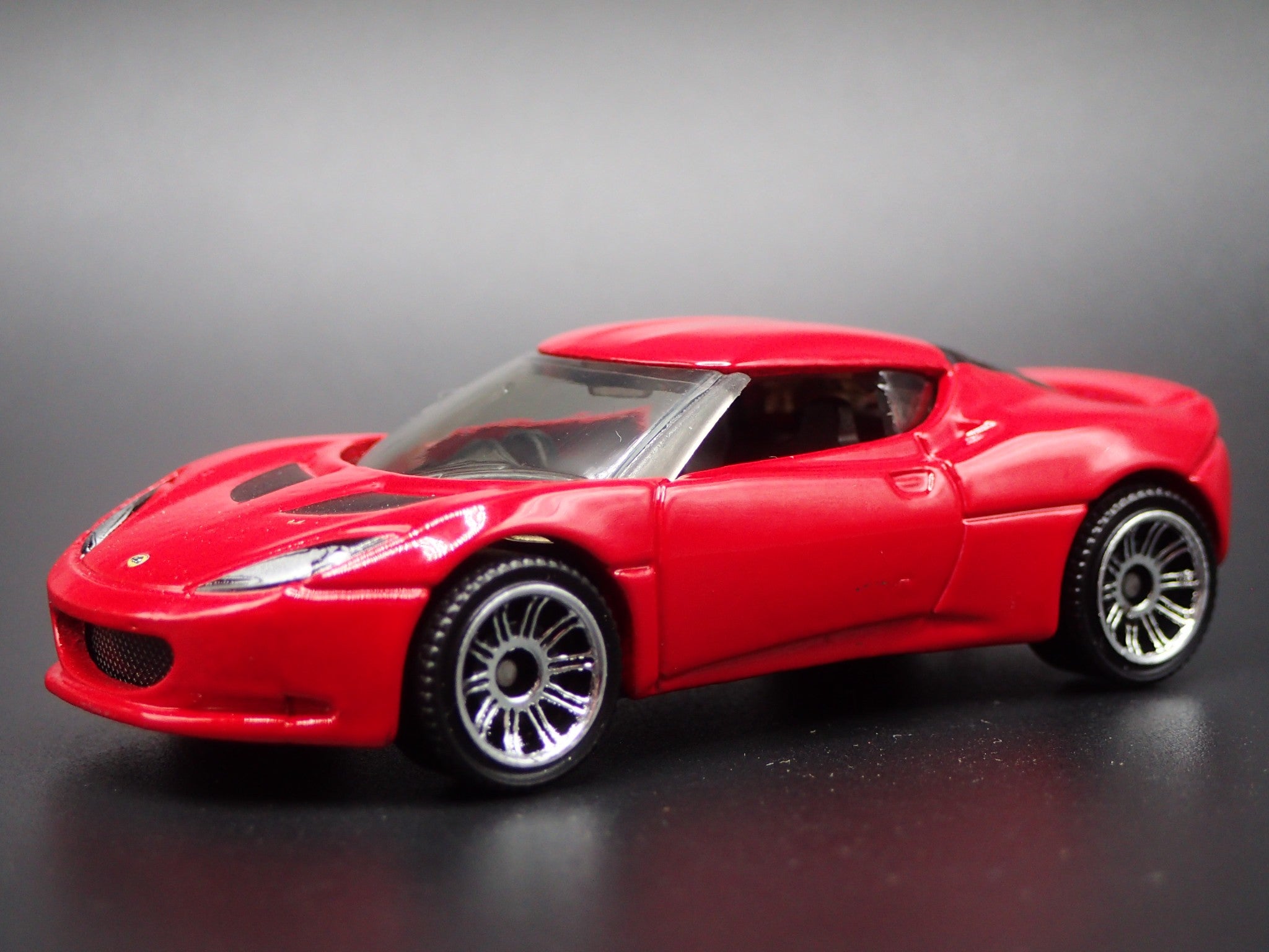 2010-2021 LOTUS EVORA RED 1/64 SCALE COLLECTIBLE DIORAMA DIECAST MODEL ...