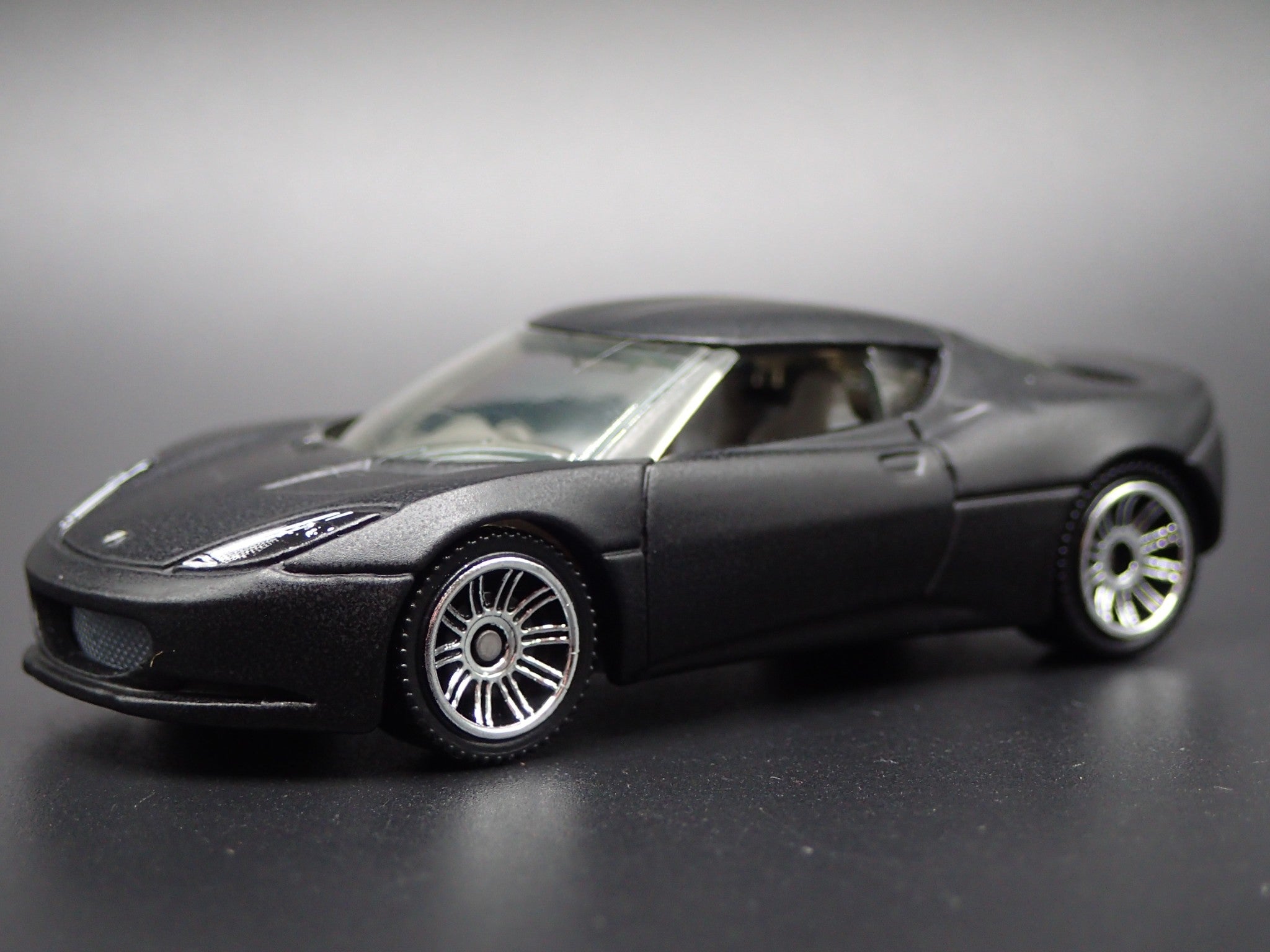 2010-2021 LOTUS EVORA BLACK 1/64 SCALE COLLECTIBLE DIORAMA DIECAST MOD ...
