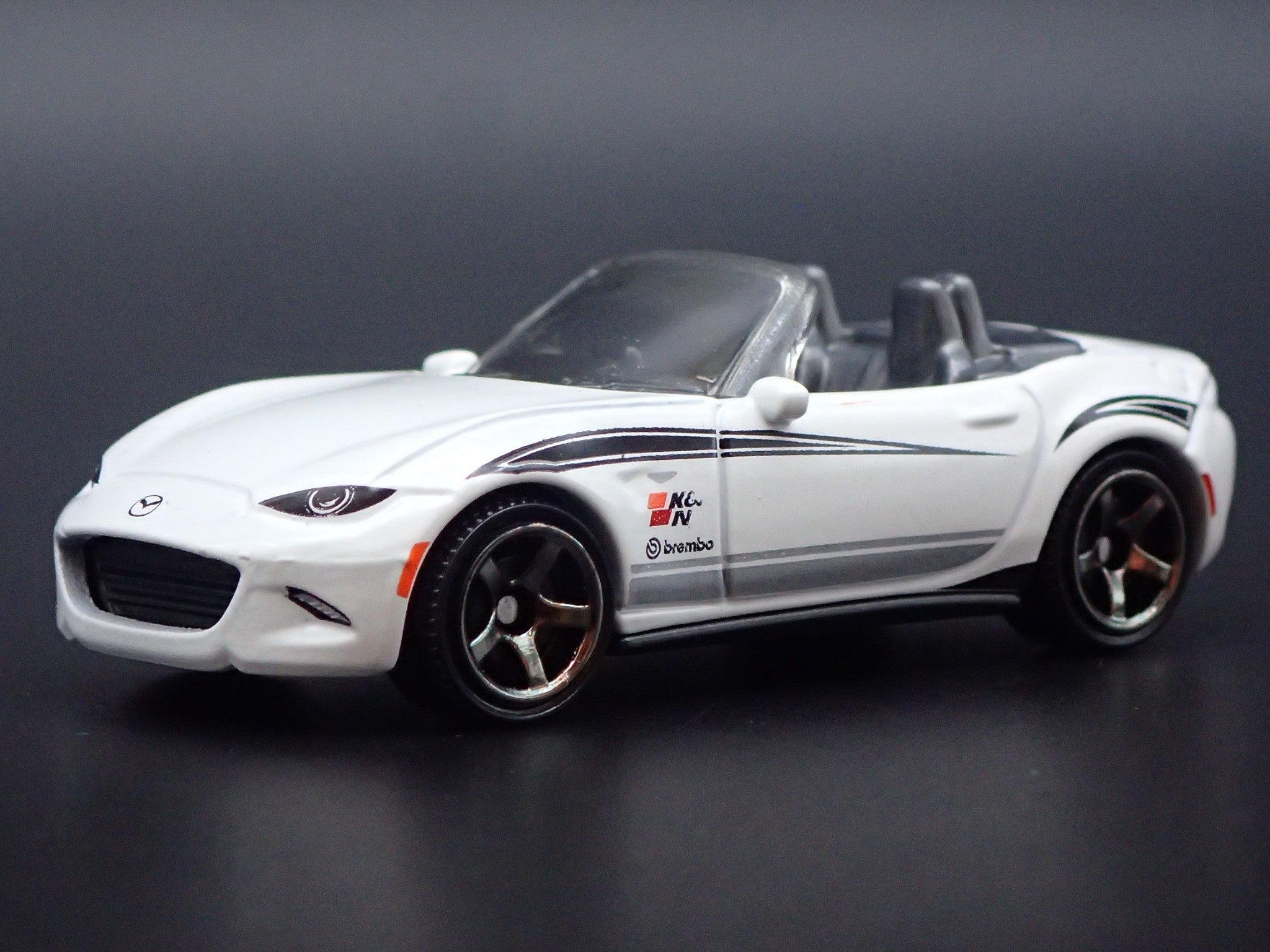 2015-2025 MAZDA MX5 MIATA CONVERTIBLE ND 1:64 SCALE DIORAMA DIECAST MO ...
