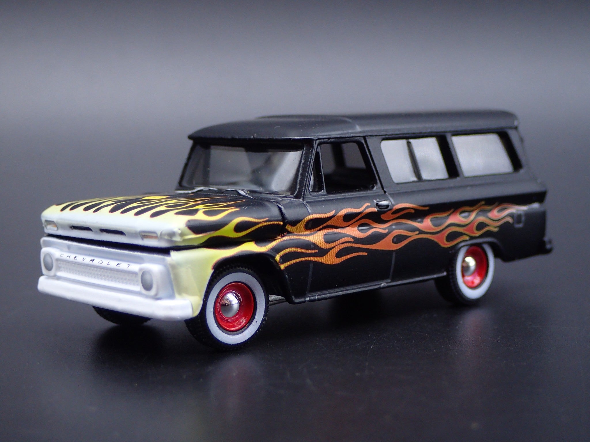 1965 65 CHEVY CHEVROLET SUBURBAN BLACK RARE 1:64 SCALE DIORAMA DIECAST ...
