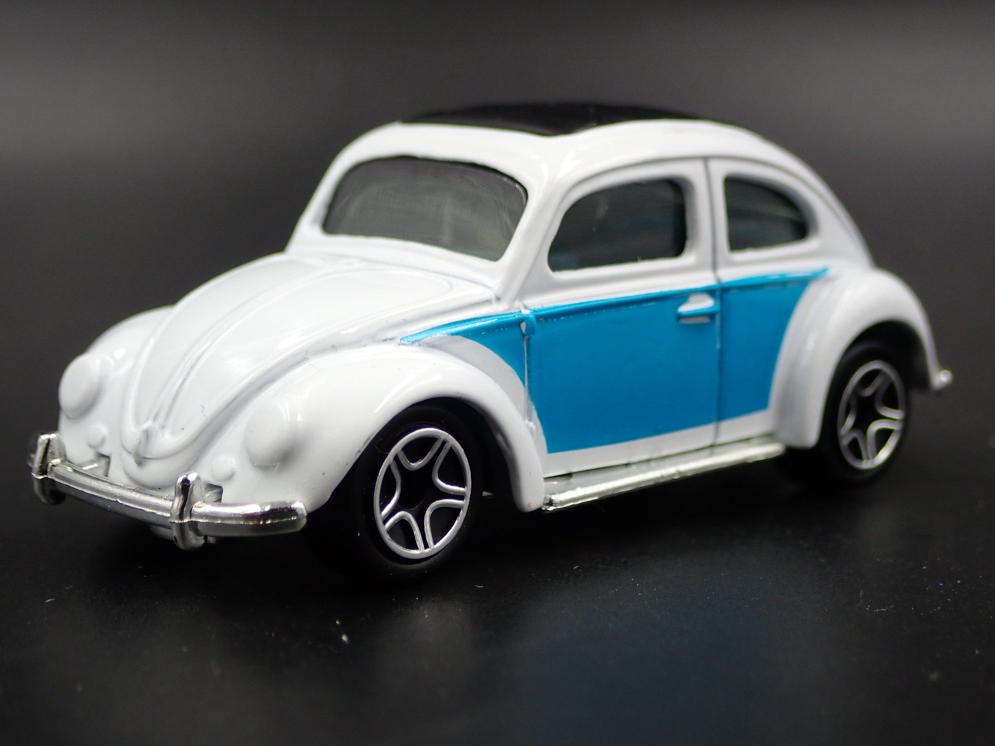 1960-1969 VW VOLKSWAGEN BEETLE BUG W HITCH 1:64 SCALE DIORAMA DIECAST ...