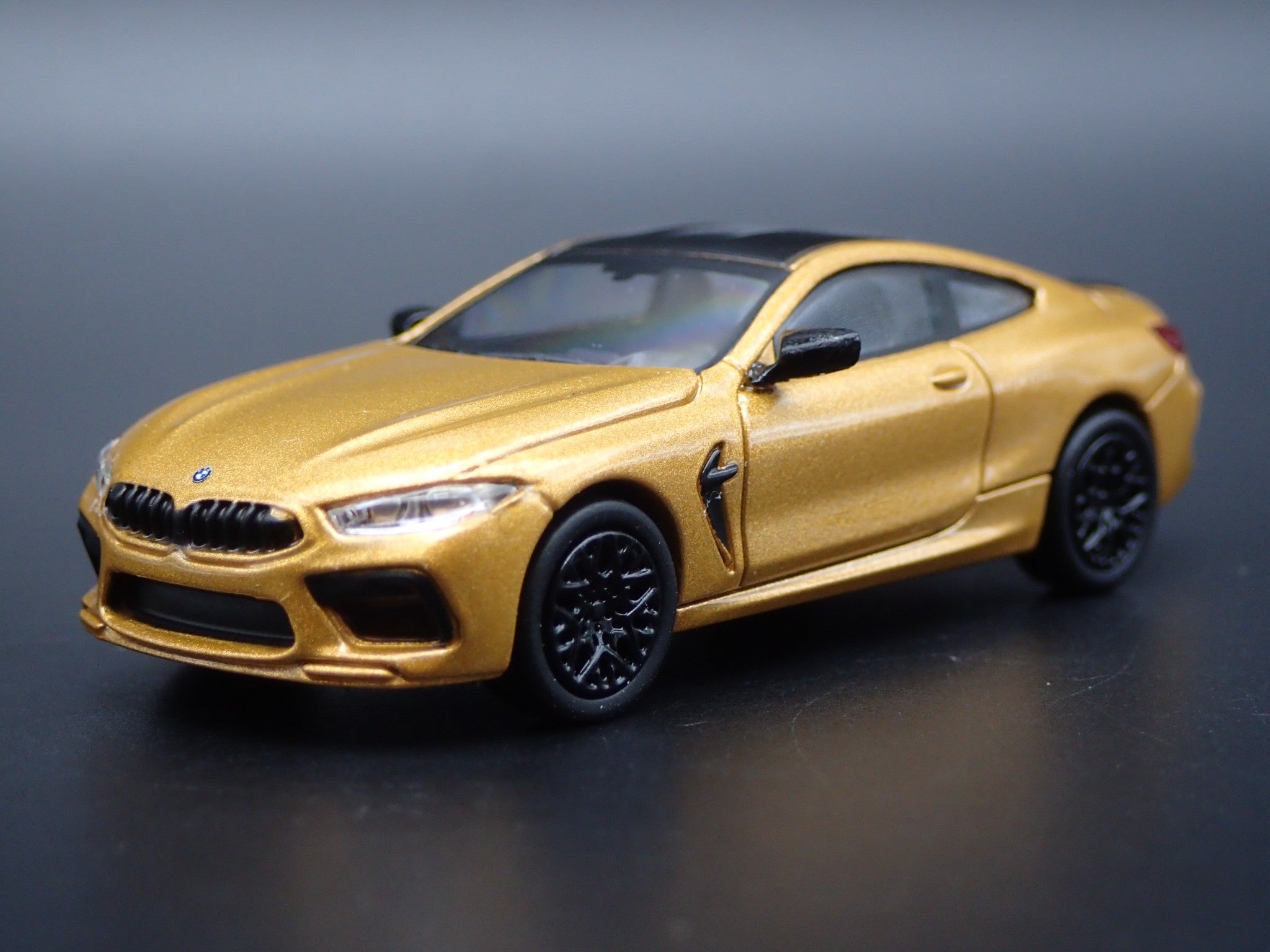 2019-2025 BMW M8 COUPE RARE 1:64 SCALE COLLECTIBLE DIORAMA DIECAST MOD ...