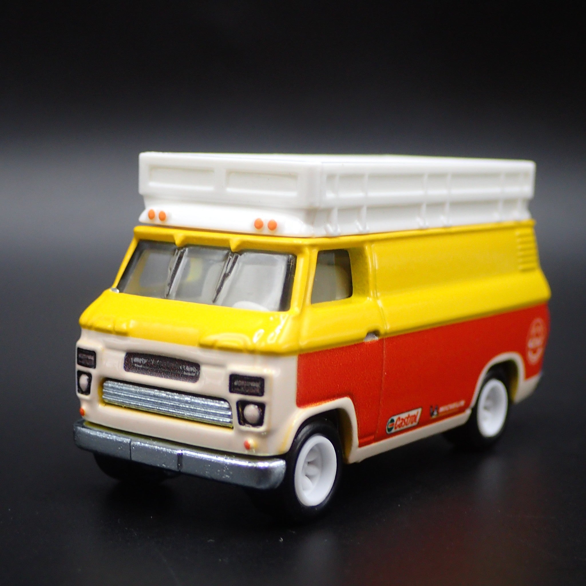 1965-1977 FORD TRANSIT SUPER VAN CASTROL RACING 1:64 SCALE DIECAST MOD ...