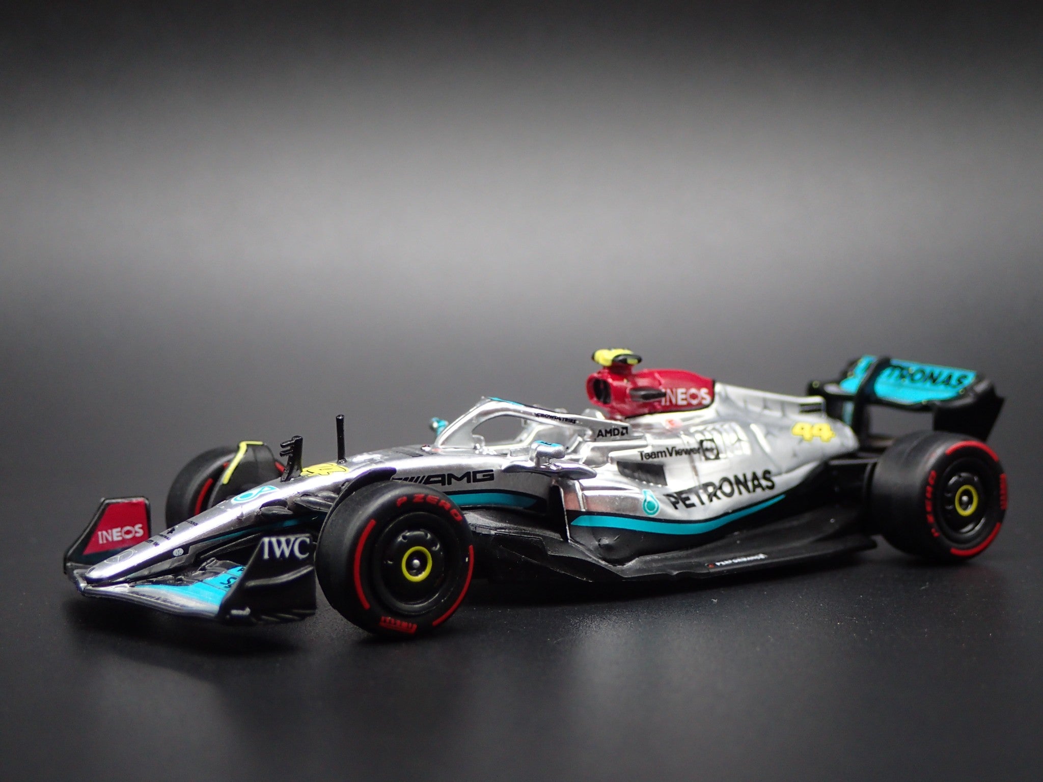 MERCEDES-AMG F1 W13 E PERFORMANCE LEWIS HAMILTON 44 1:64 SCALE DIECAST ...