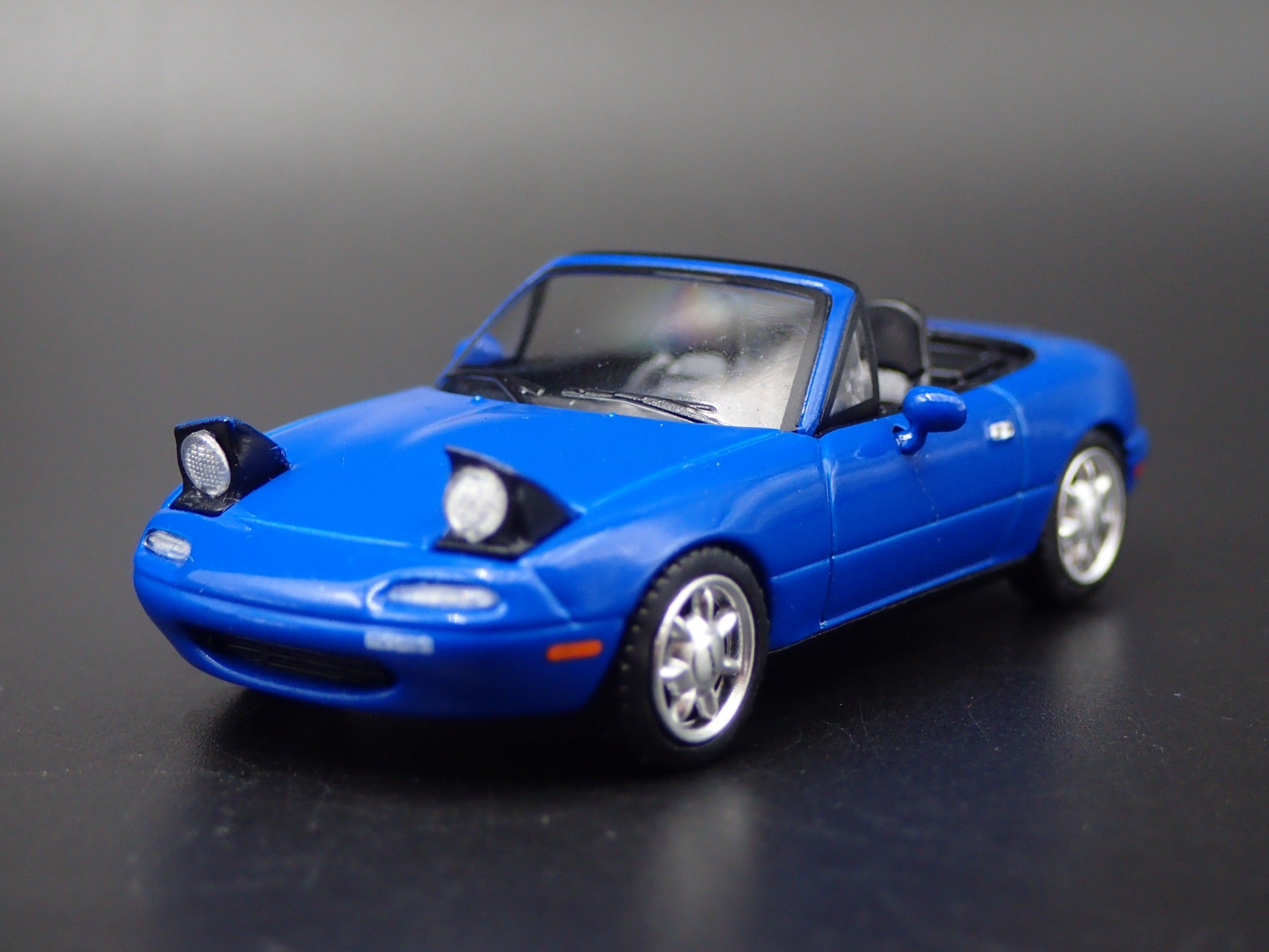 1989-1997 MAZDA MX5 MIATA CONVERTIBLE NA 1:64 SCALE DIORAMA DIECAST MO ...