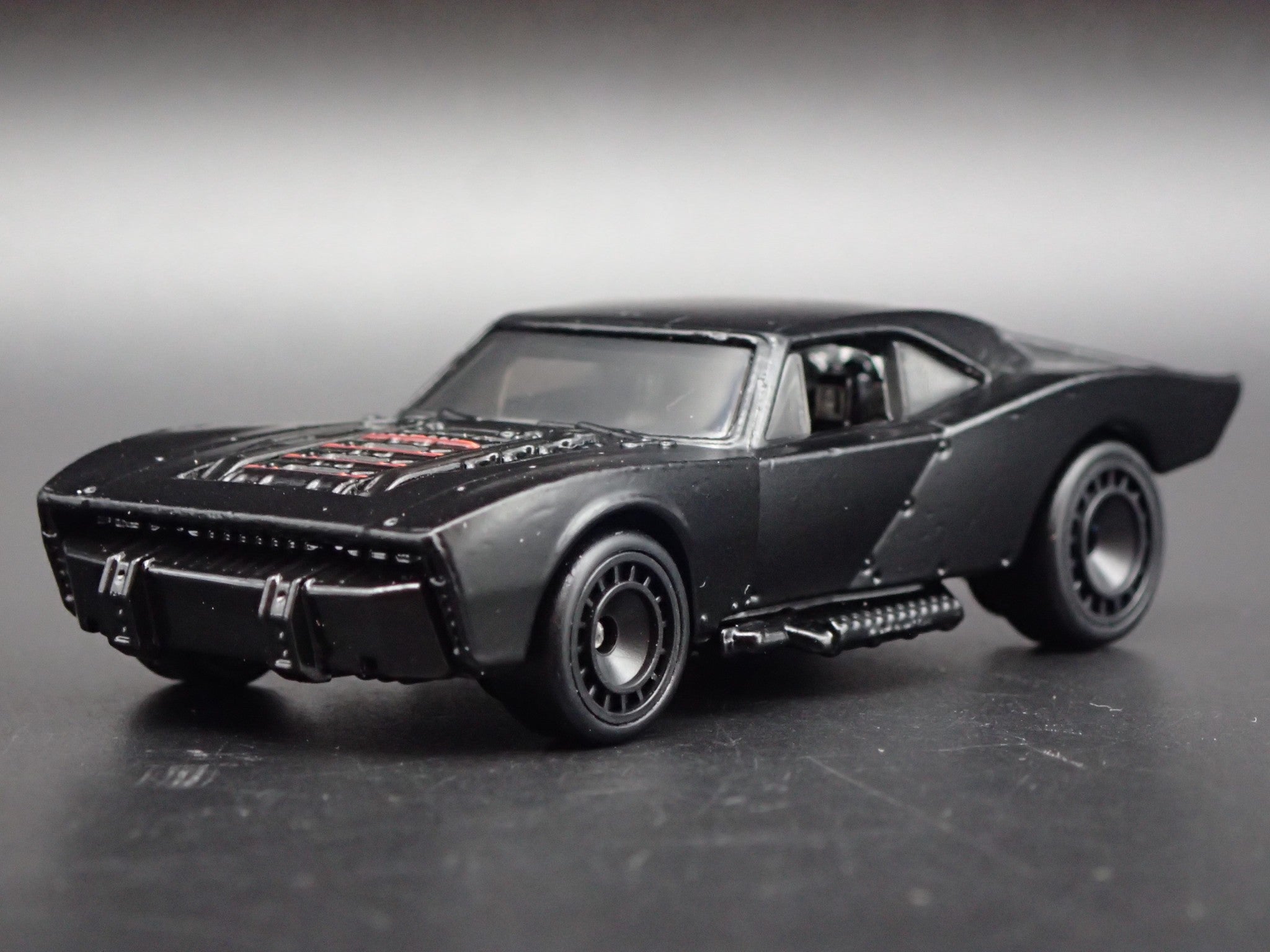 2021 21 THE BATMAN BATMOBILE 1:64 SCALE COLLECTIBLE DIORAMA DIECAST MO ...