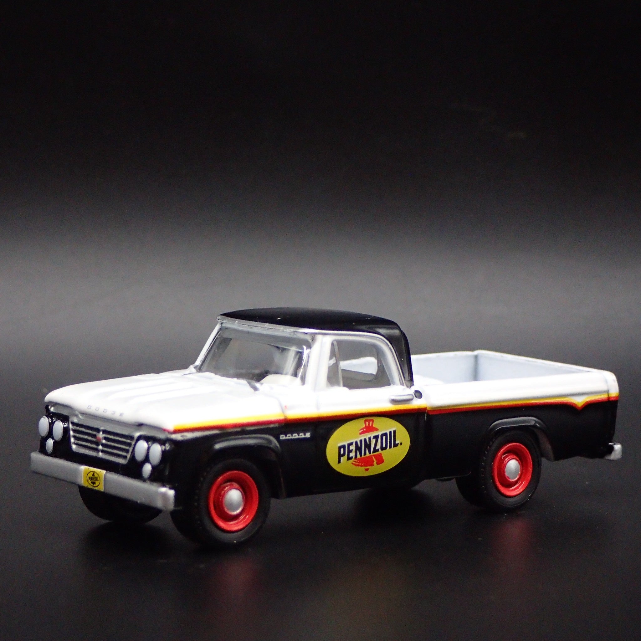 1964 64 DODGE D100 PICKUP TRUCK PENNZOIL 1/64 SCALE DIORAMA DIECAST MO ...