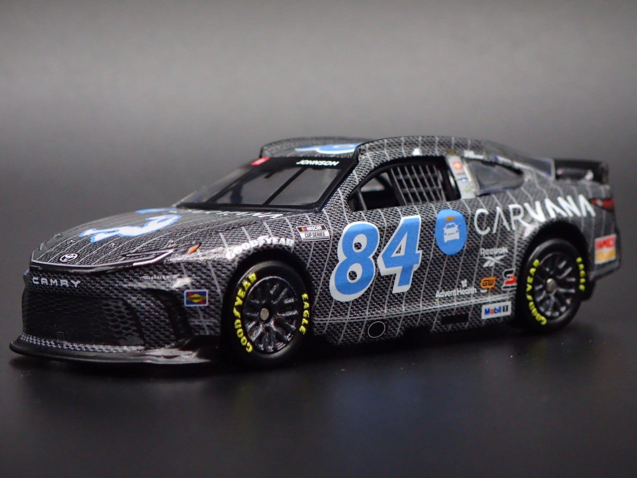 2025 25 TOYOTA CAMRY #84 JIMMIE JOHNSON CARVANA SHAQ NASCAR 1:64 DIECA ...