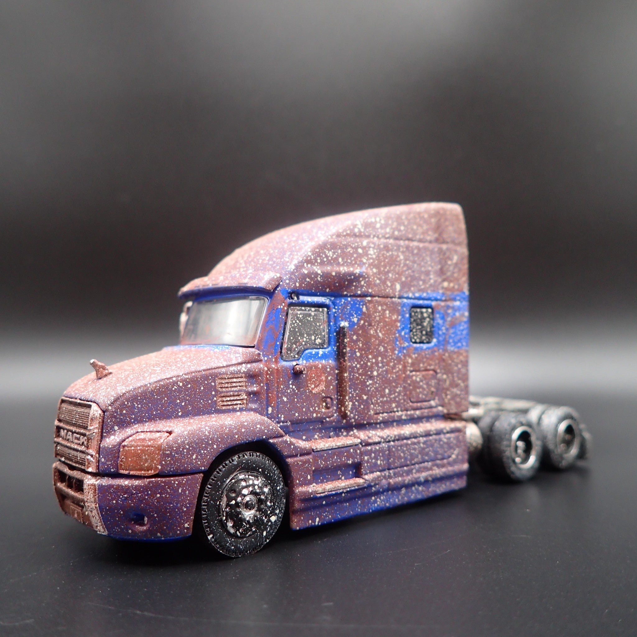 2019 MACK ANTHEM HIGHWAY LONG HAUL TRUCK CAB BARN FIND 1:64 DIECAST MO ...