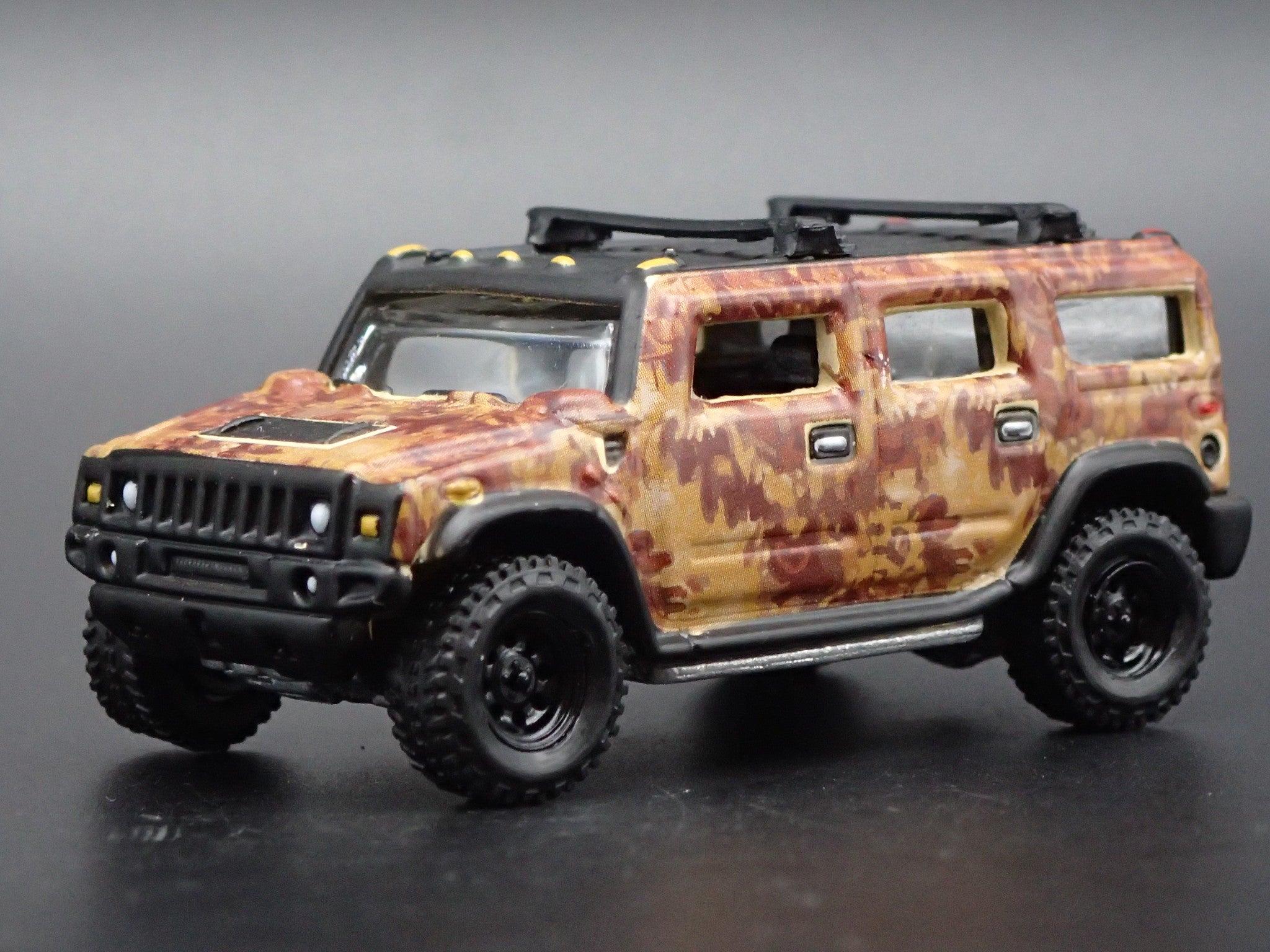 2003-2009 HUMMER H2 SUV BROWN 1:64 SCALE COLLECTIBLE DIORAMA DIECAST M ...