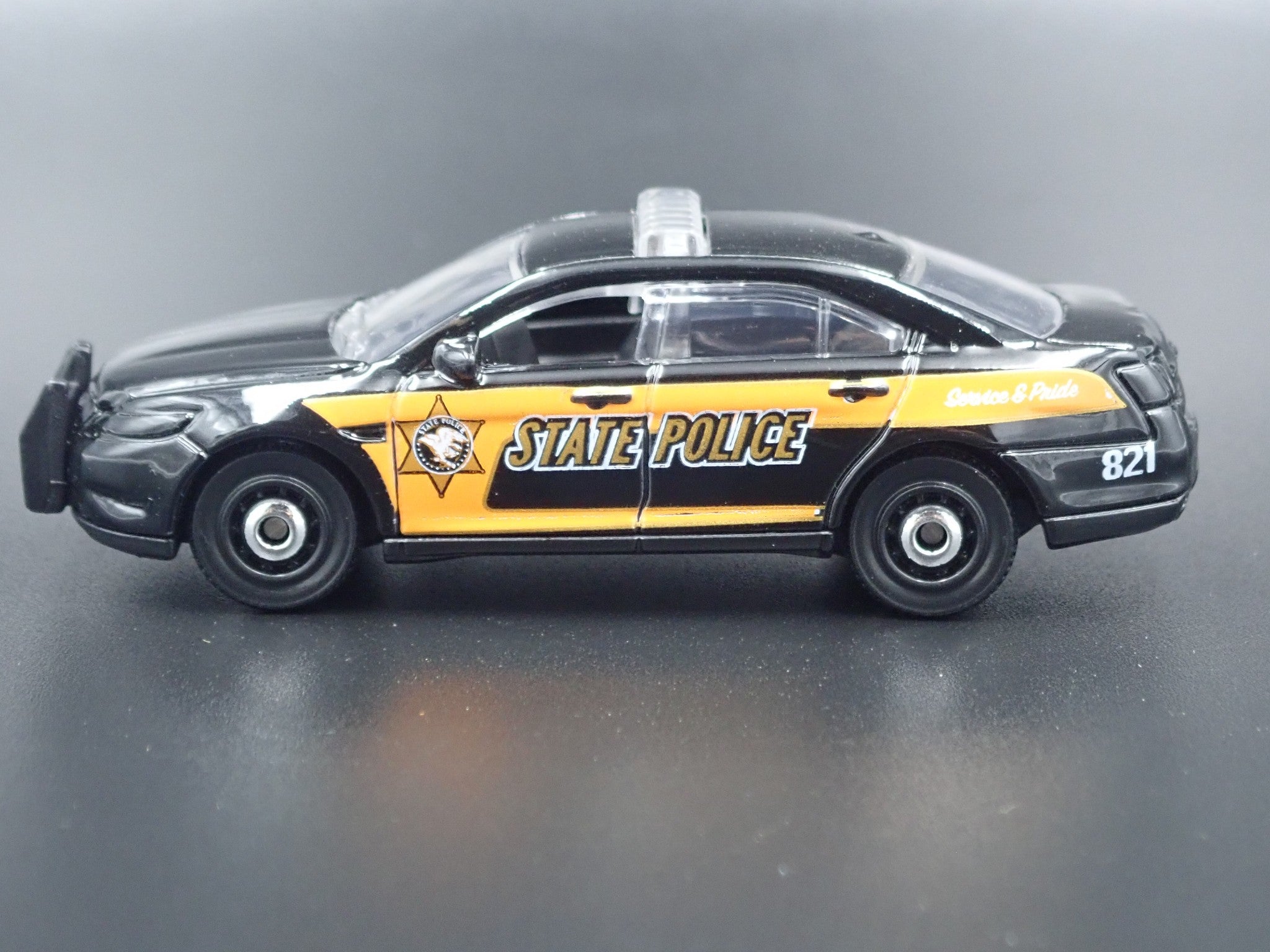 FORD POLICE INTERCEPTOR STATE POLICE BLACK 1/64 SCALE DIECAST DIORAMA ...