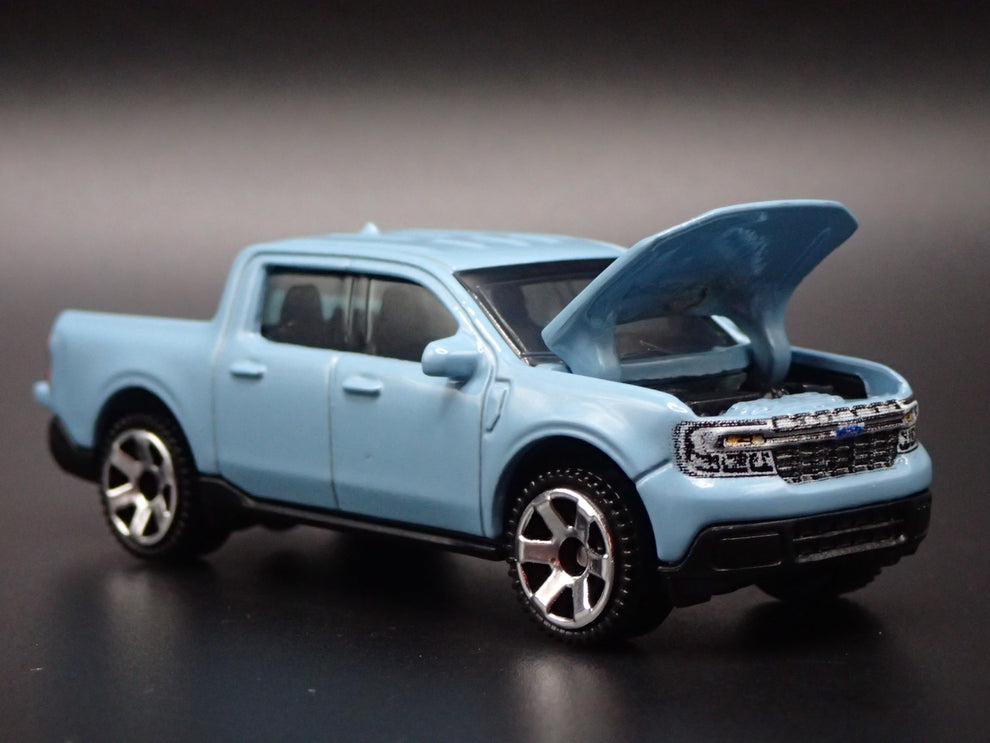 2022-2025 FORD MAVERICK PICKUP TRUCK BLUE 1:64 SCALE DIORAMA DIECAST M ...