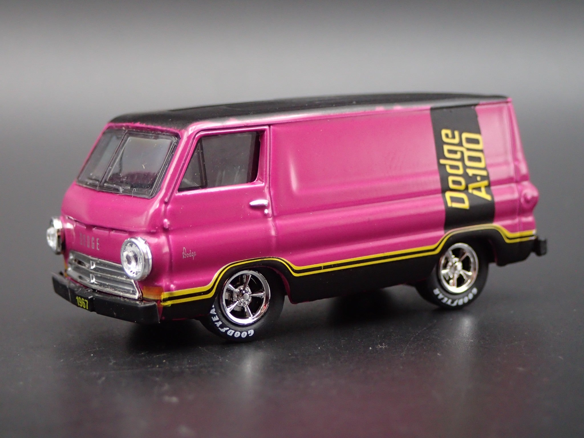 1967 67 DODGE A100 PANEL VAN 1/64 SCALE COLLECTIBLE DIORAMA DIECAST MO ...