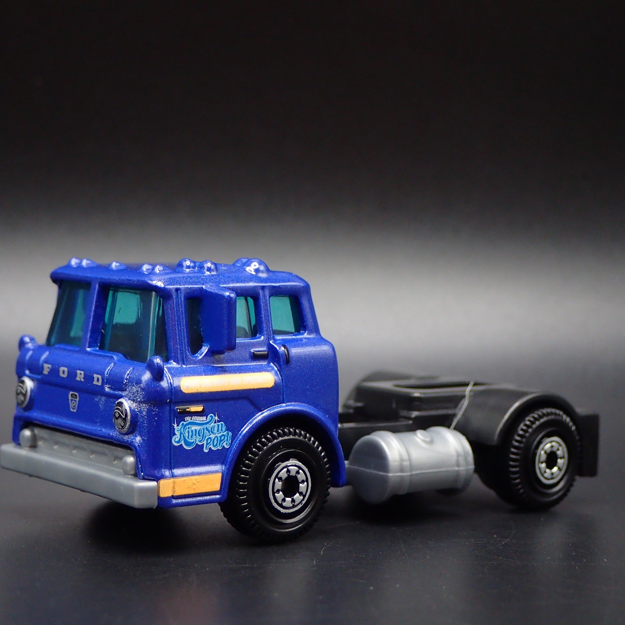 1963-1990 FORD C900 COE RIG TRUCK PURPLE 1:64 MB SCALE DIORAMA DIECAST ...