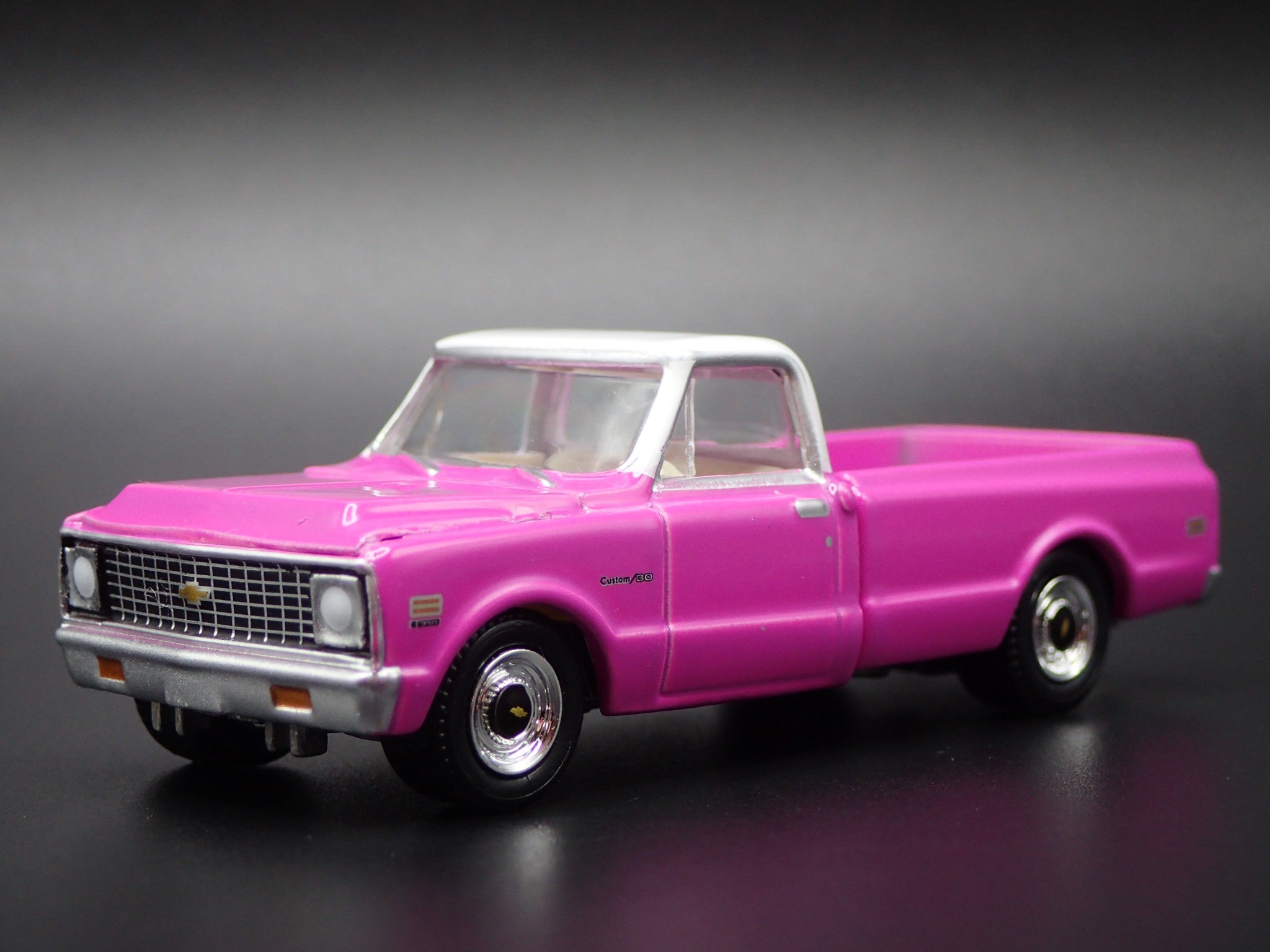 1972 72 CHEVY CHEVROLET C30 PICKUP TRUCK W HITCH 1/64 SCALE DIECAST MO ...