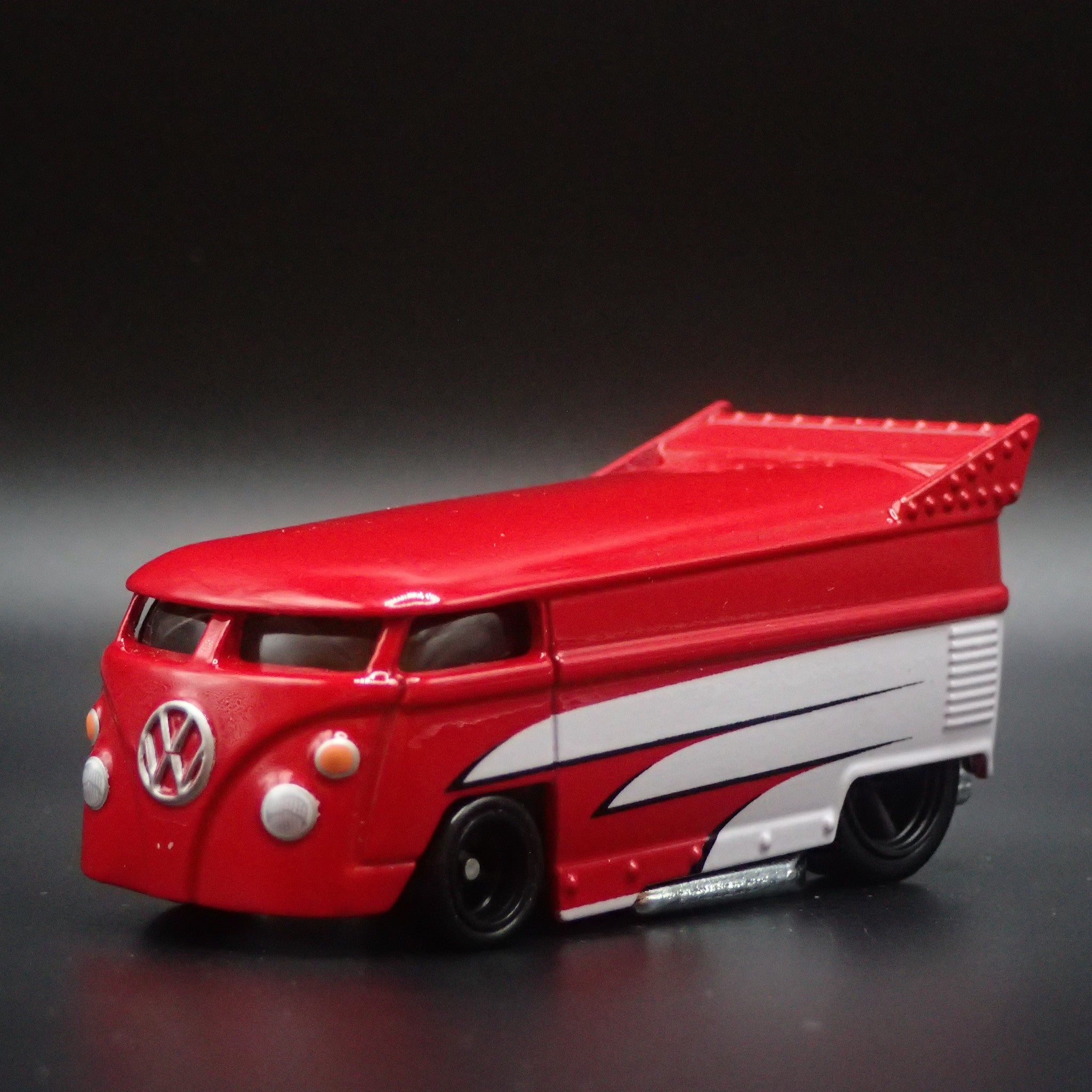 1950-1967 VW VOLKSWAGEN DRAG BUS NHRA RED 1/64 SCALE DIORAMA DIECAST M ...
