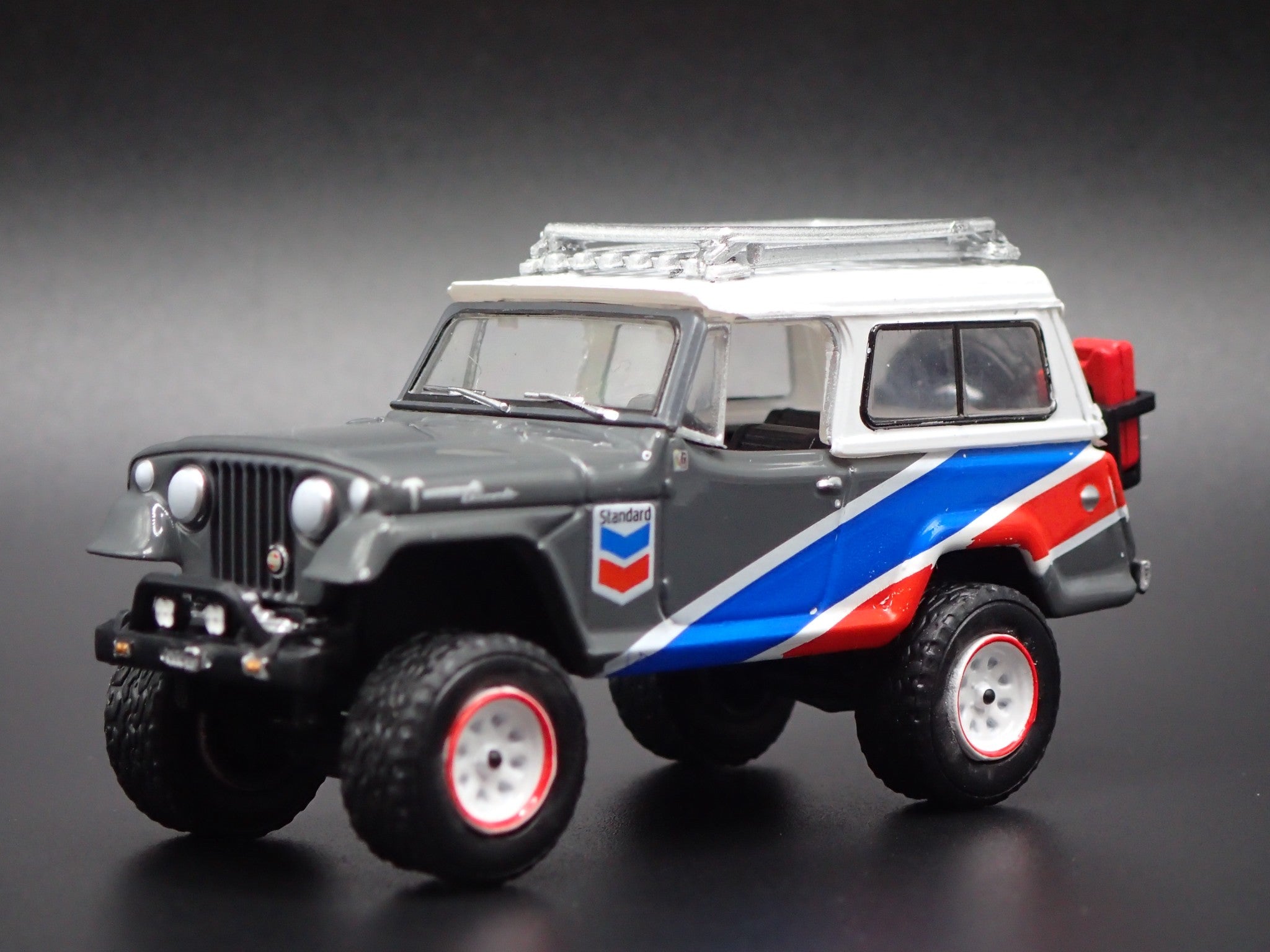 1966 - 1973 JEEP JEEPSTER COMMANDO CHEVRON GRAY 1:64 SCALE DIECAST MOD ...