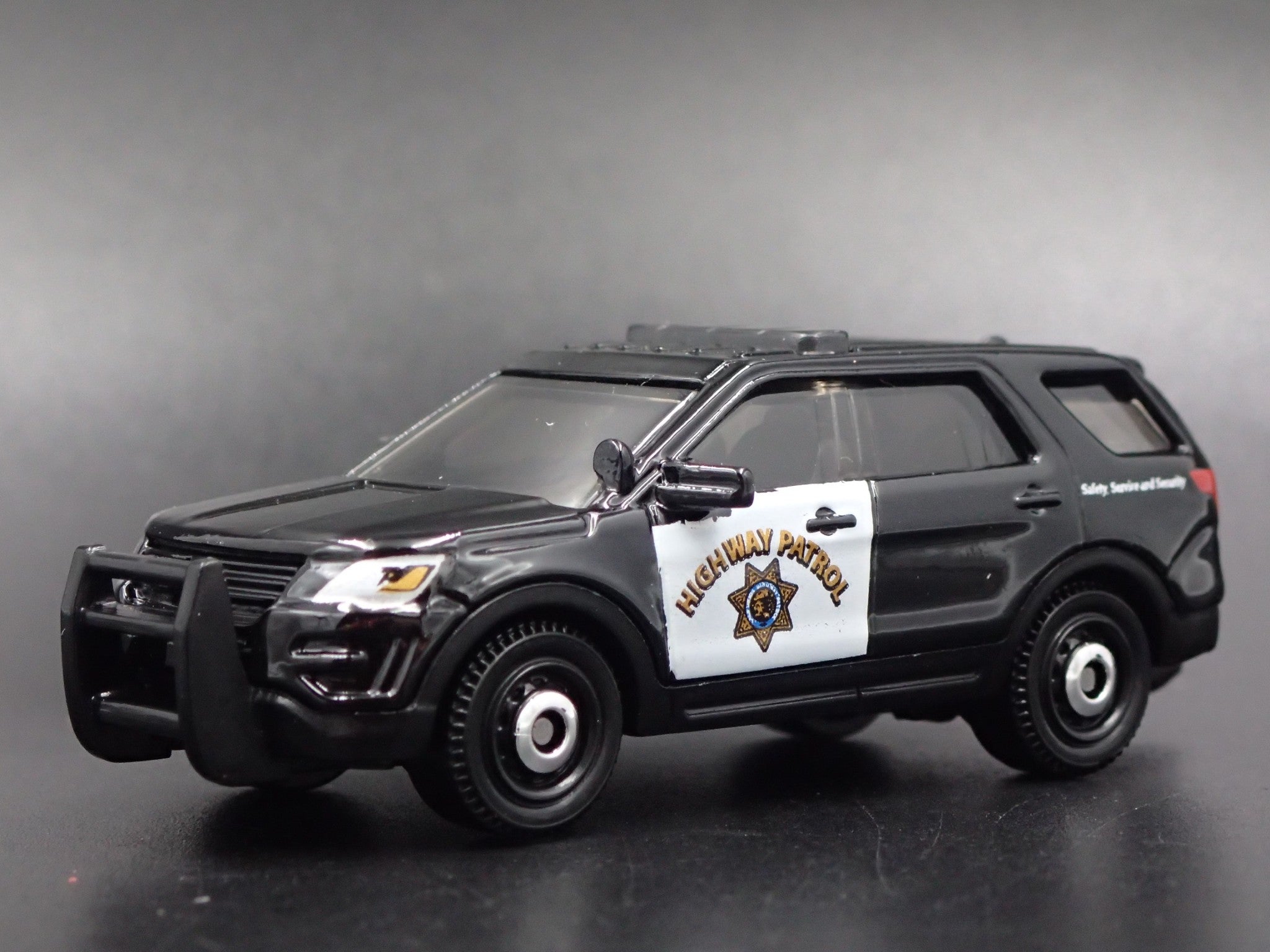 2016 FORD EXPLORER POLICE INTERCEPTOR UTILITY CHP 1:64 SCALE DIECAST M ...