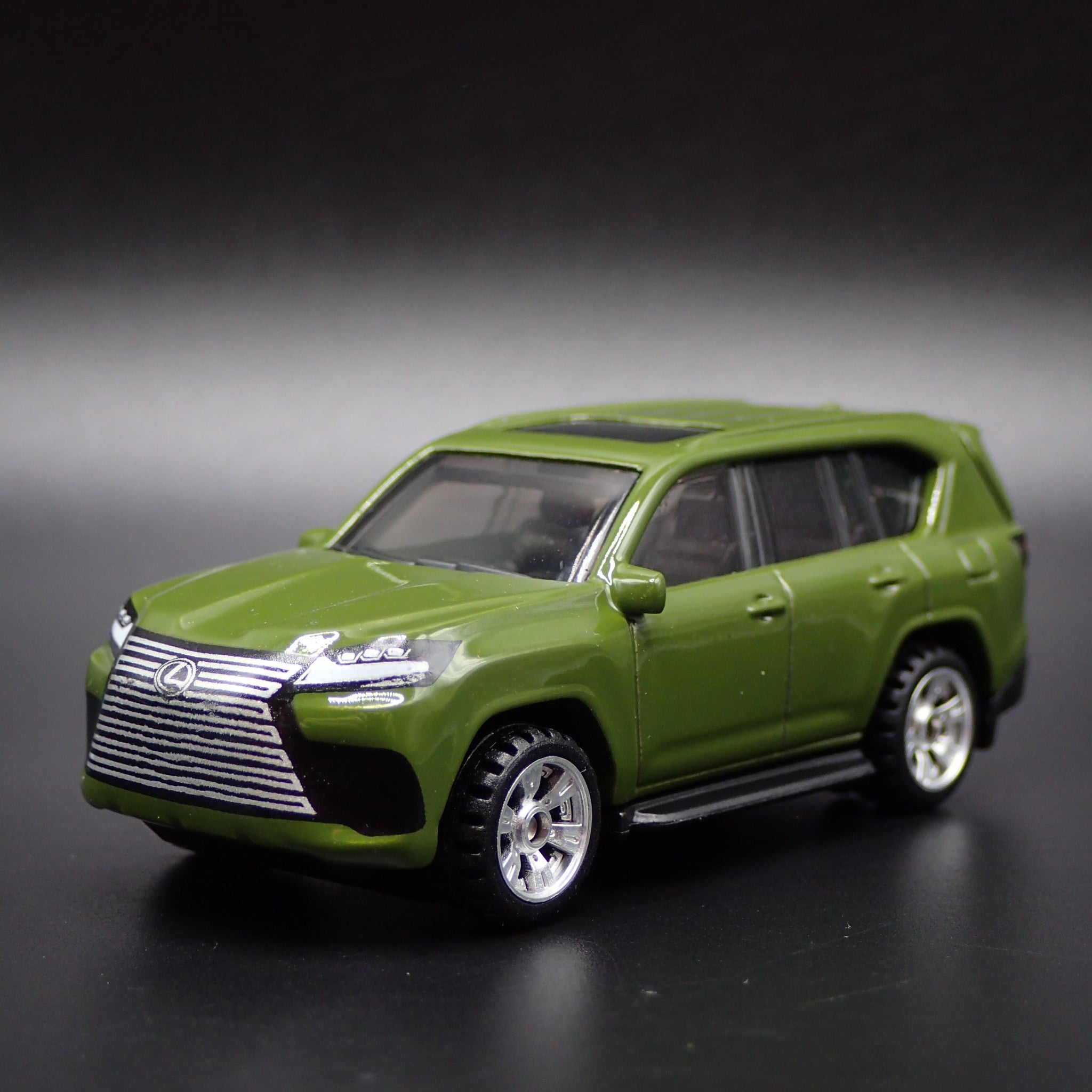 2022-2025 LEXUS LX SUV GREEN 1/64 SCALE COLLECTIBLE DIORAMA DIECAST MO ...