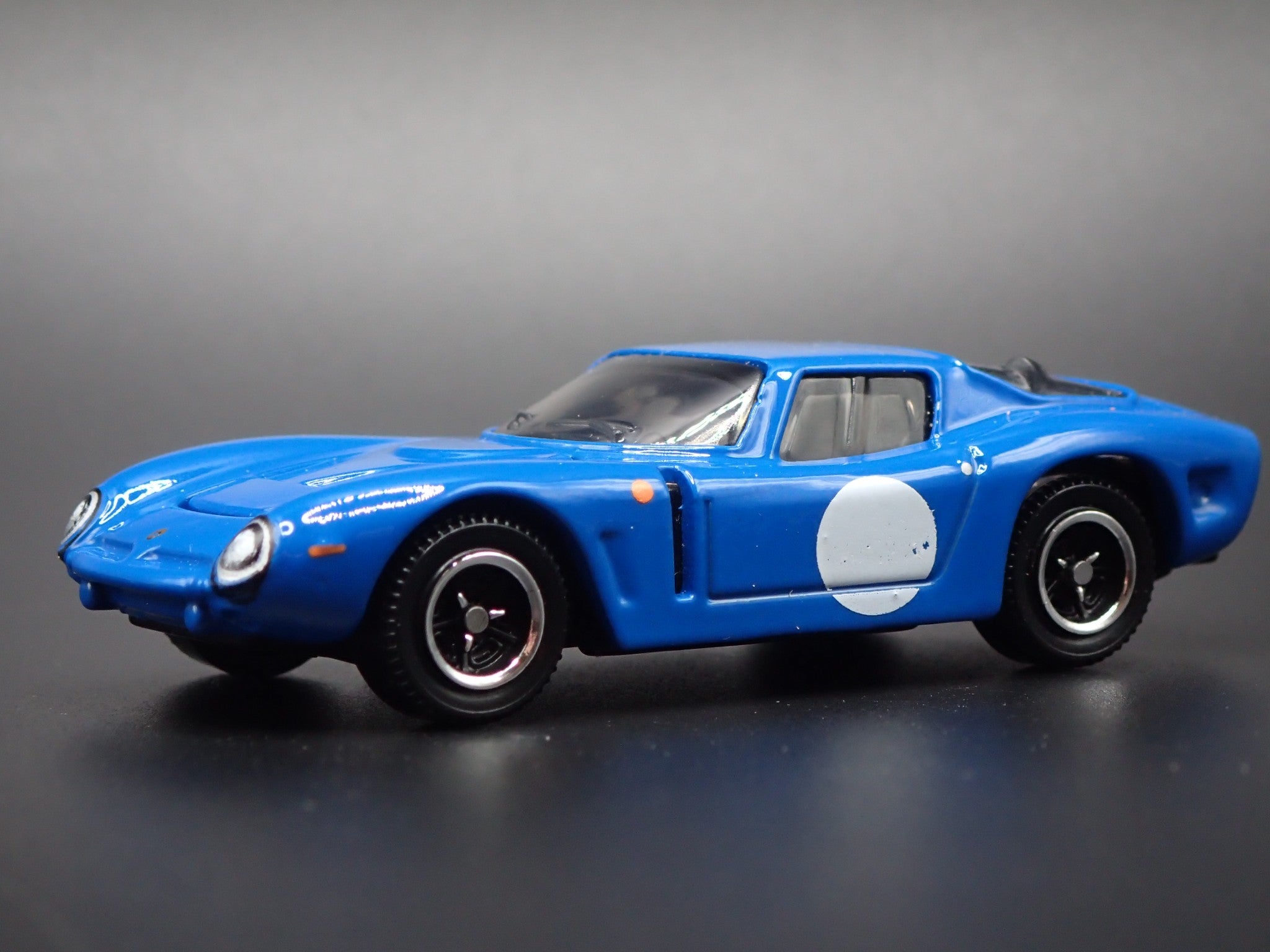 BIZZARRINI 5300 GT CORSA REVIVAL BLUE RARE 1:64 SCALE DIORAMA DIECAST ...