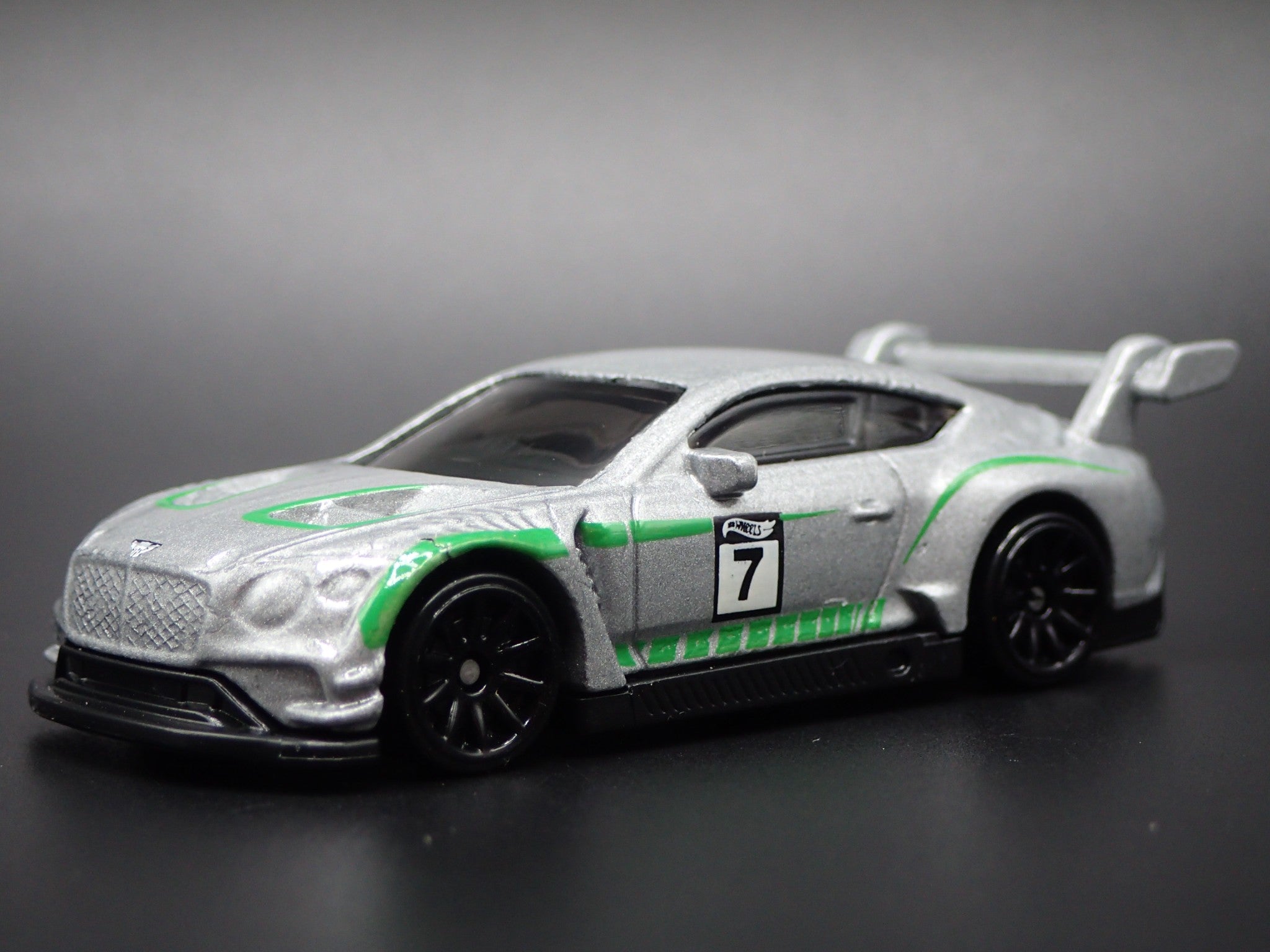 2018-2024 BENTLEY CONTINENTAL GT3 SILVER 1:64 SCALE DIORAMA DIECAST MO ...