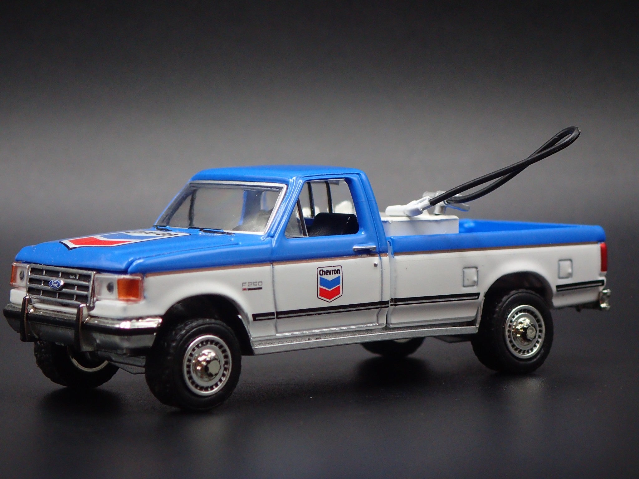 1987-1991 FORD F250 XL PICKUP TRUCK OBS CHEVRON 1:64 SCALE DIECAST MOD ...