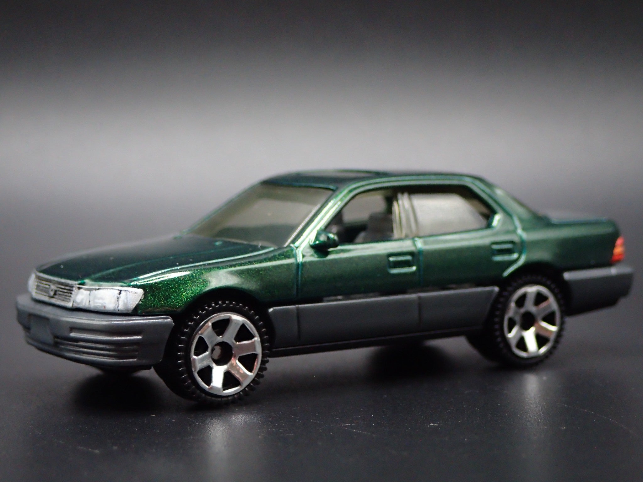 1992-1994 LEXUS LS 400 LS400 GREEN 1/64 SCALE COLLECTIBLE DIECAST MODE ...