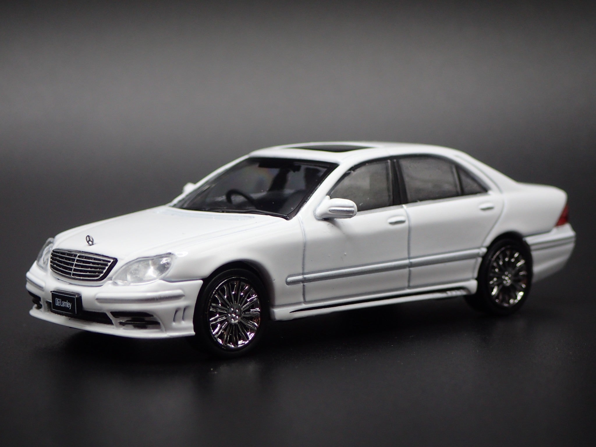 1998-2005 MERCEDES BENZ S CLASS WHITE 1:64 SCALE COLLECTIBLE DIECAST M ...