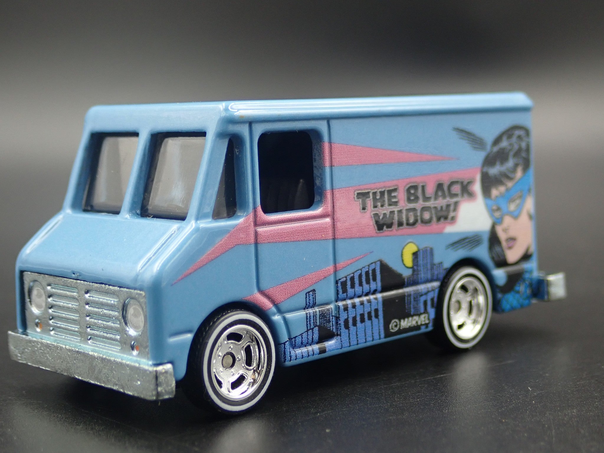 GMC STEP BOX VAN MARVEL BLACK WIDOW BLUE 1:64 SCALE DIORAMA DIECAST MO ...