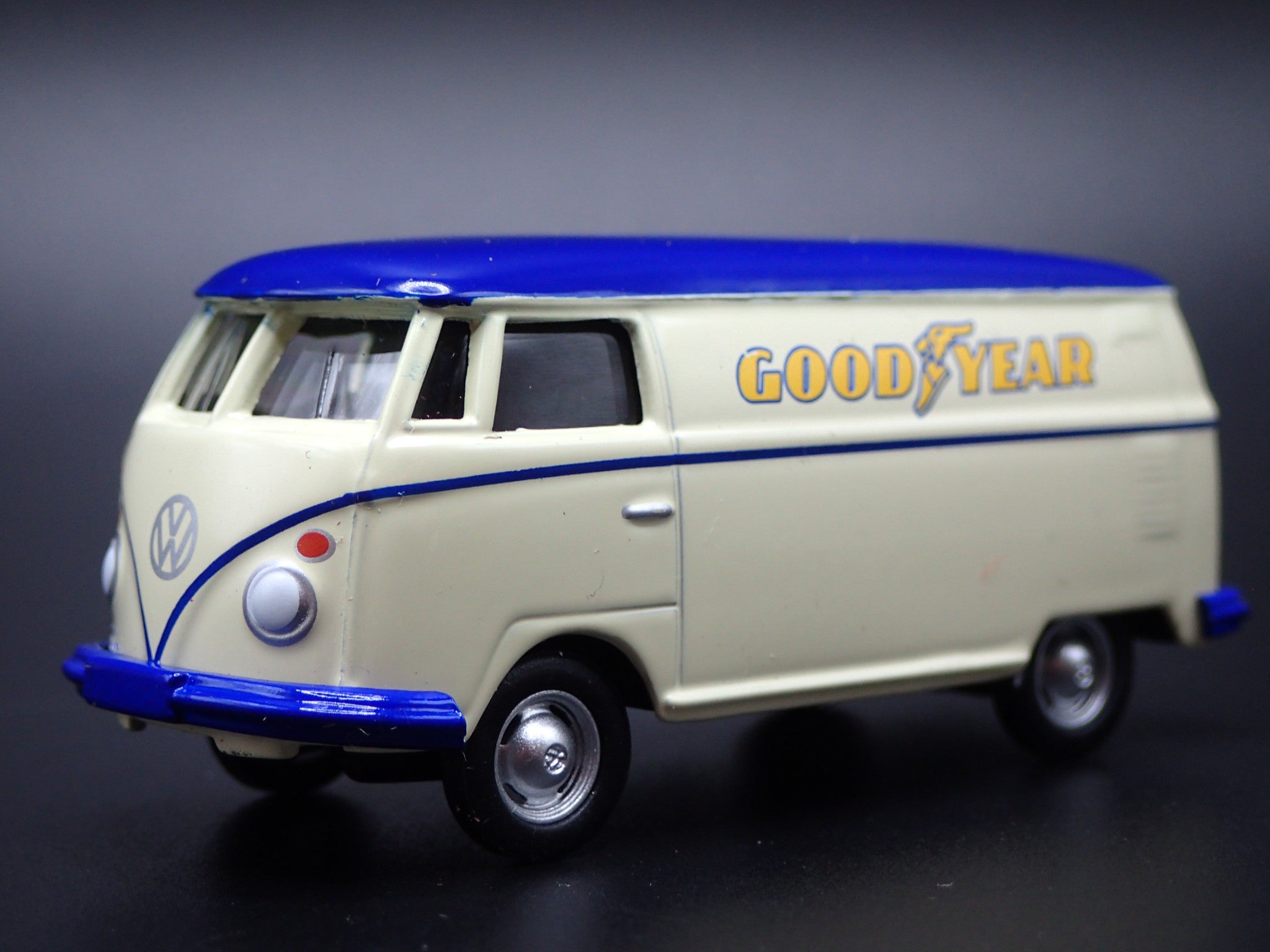 1950-1967 VW VOLKSWAGEN TYPE 2 T1 DELIVERY VAN GOODYEAR 1:64 DIECAST M ...