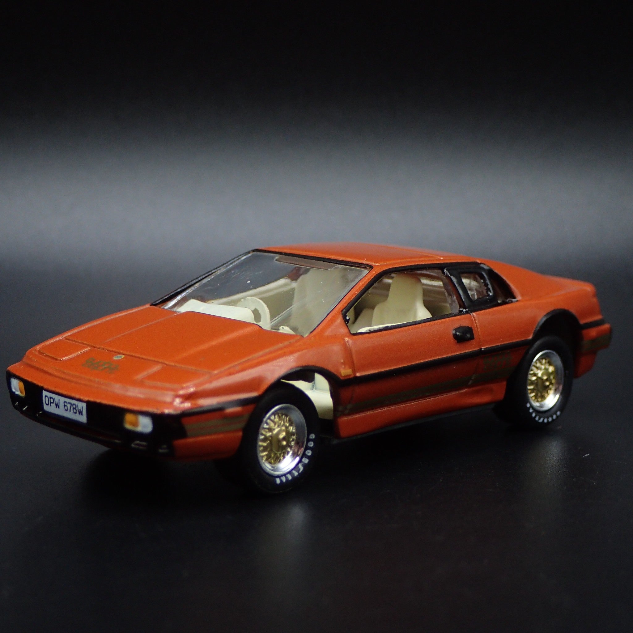 1988-1994 LOTUS ESPRIT S3 JAMES BOND 007 1:64 SCALE DIORAMA DIECAST MO ...