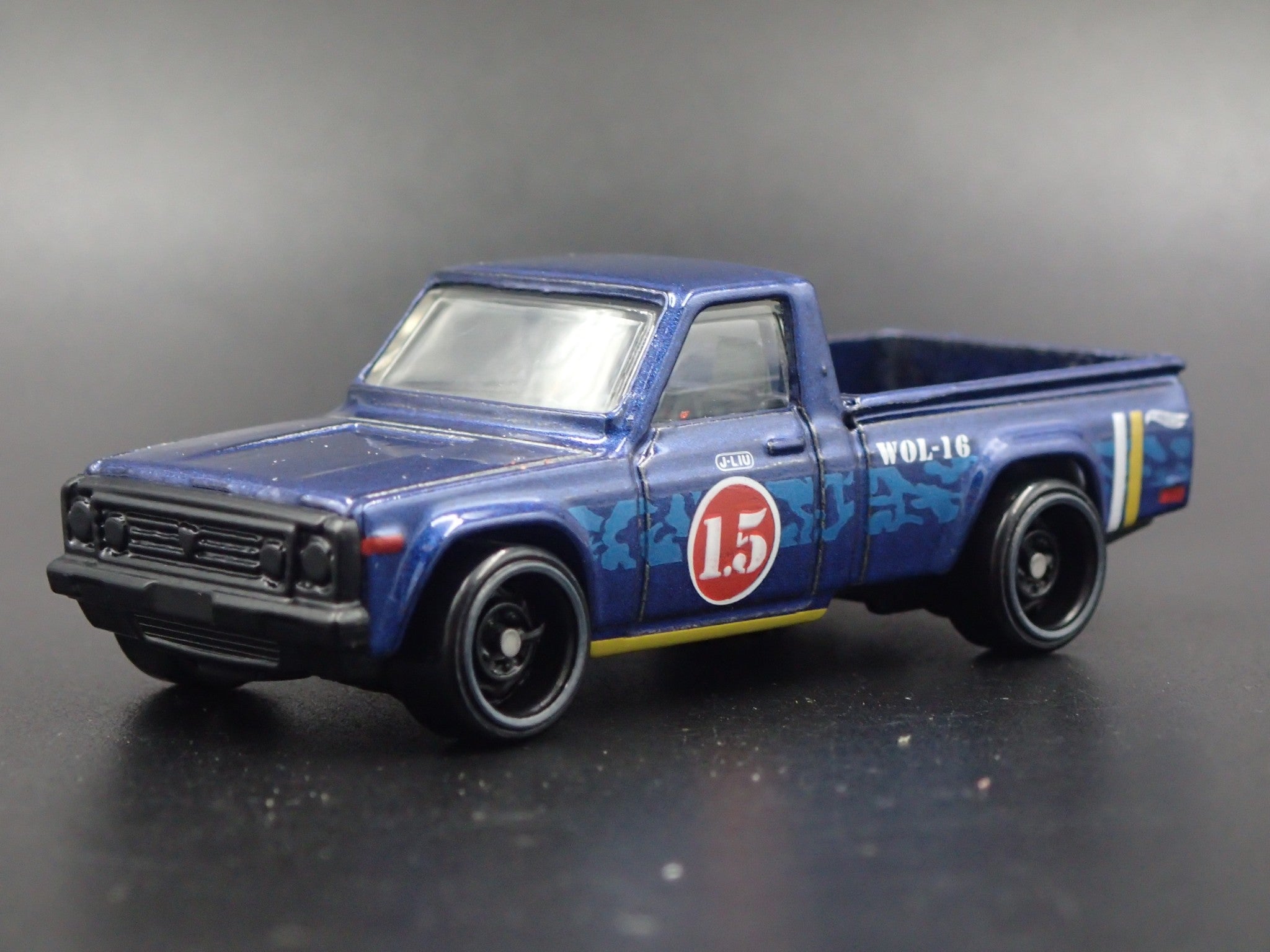 1974-1977 MAZDA REPU PICKUP TRUCK YOKOHAMA 1:64 SCALE DIORAMA DIECAST ...