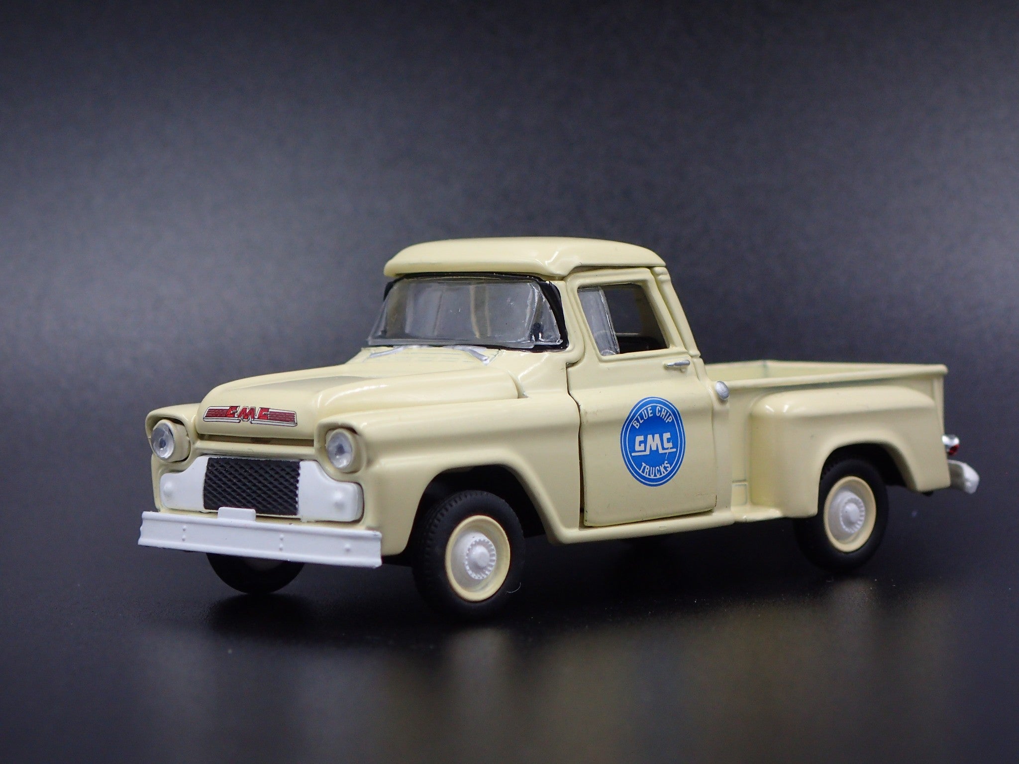 1958 58 GMC FLEET OPTION STEPSIDE PICKUP TRUCK RARE 1:64 SCALE DIECAST ...