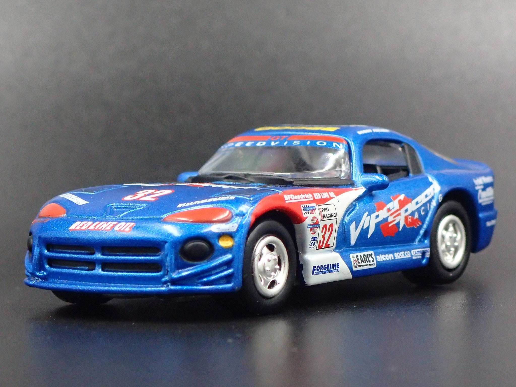 1996- 2002 DODGE VIPER GTS-R 1:64 SCALE COLLECTIBLE DIORAMA DIECAST MO ...